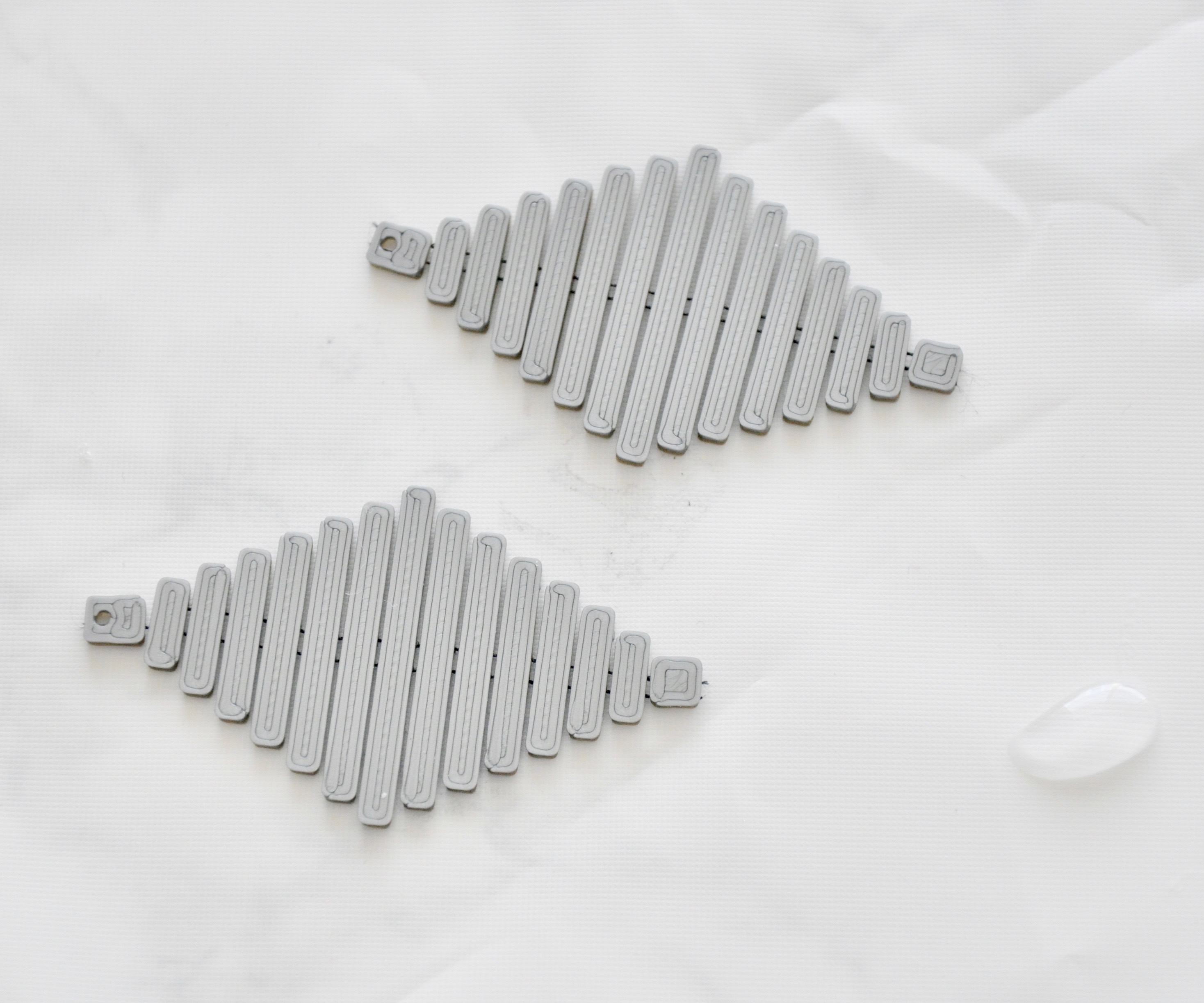 How to 3D Print on String (How to Make Floating Jewelry) : 10 Steps ...