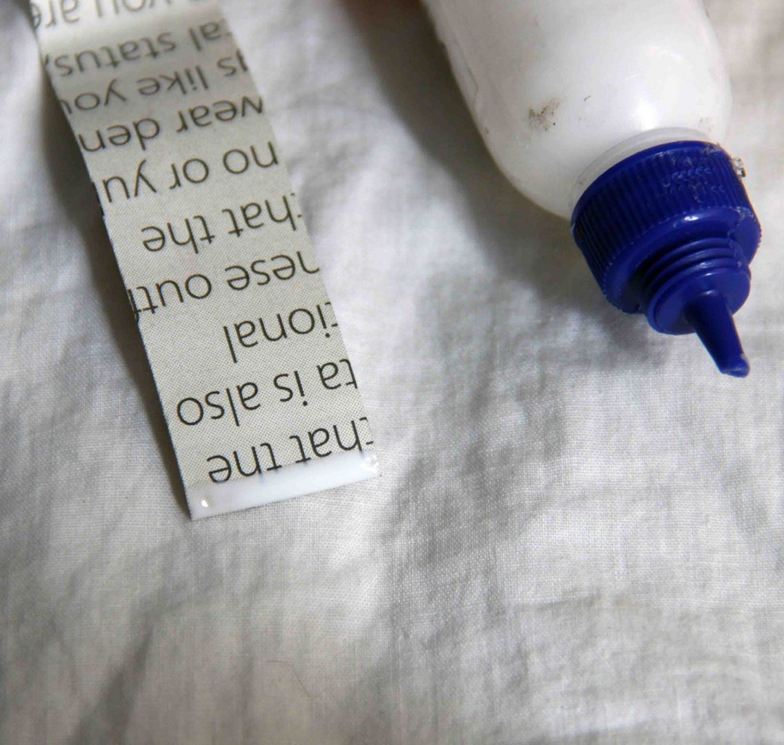 Make a Necklace With Newspaper : 3 Steps (with Pictures) - Instructables