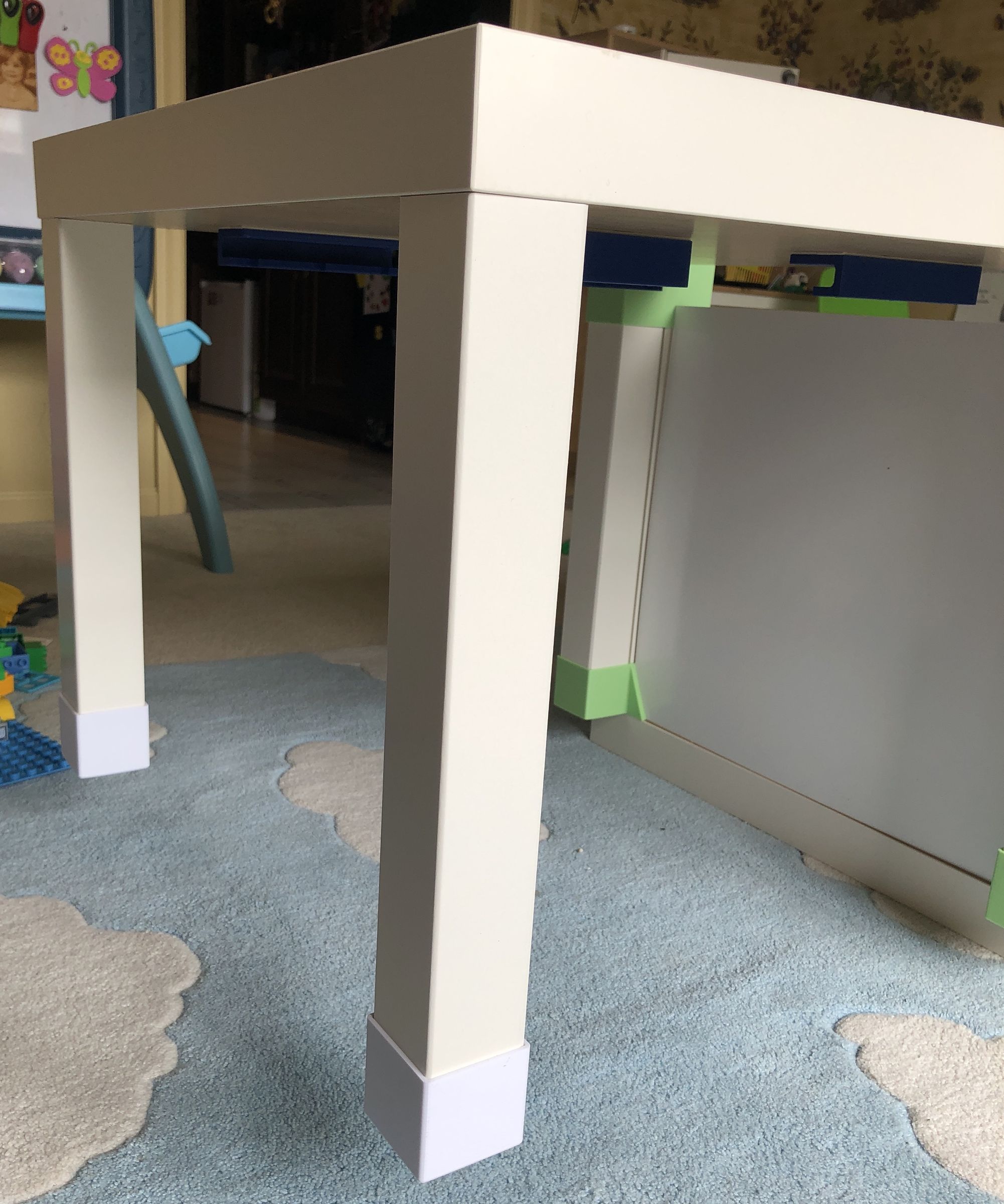 Hardware-free LEGO/DUPLO Table (IKEA LACK Hack) : 9 Steps (with ...