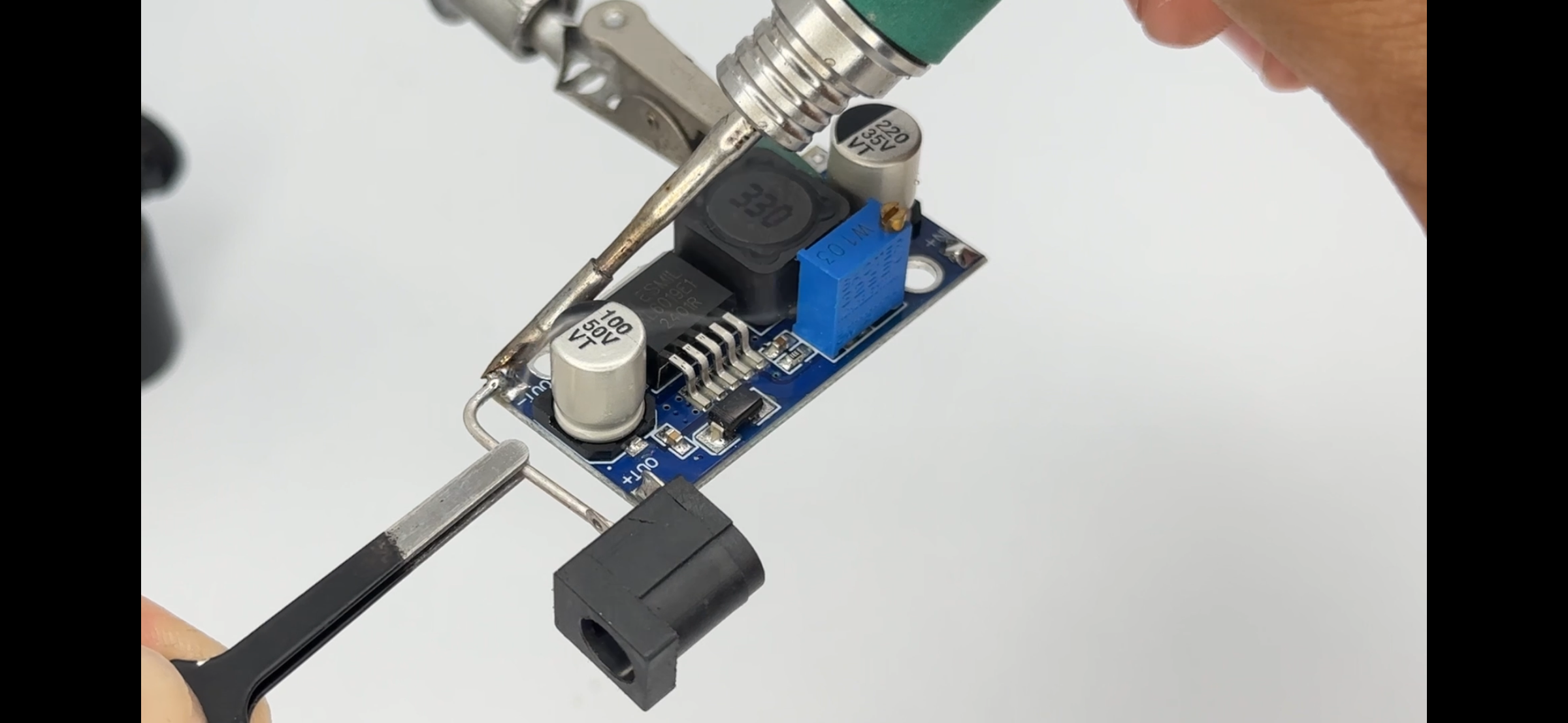 Build a Compact WiFi UPS at Easy : 10 Steps (with Pictures) - Instructables