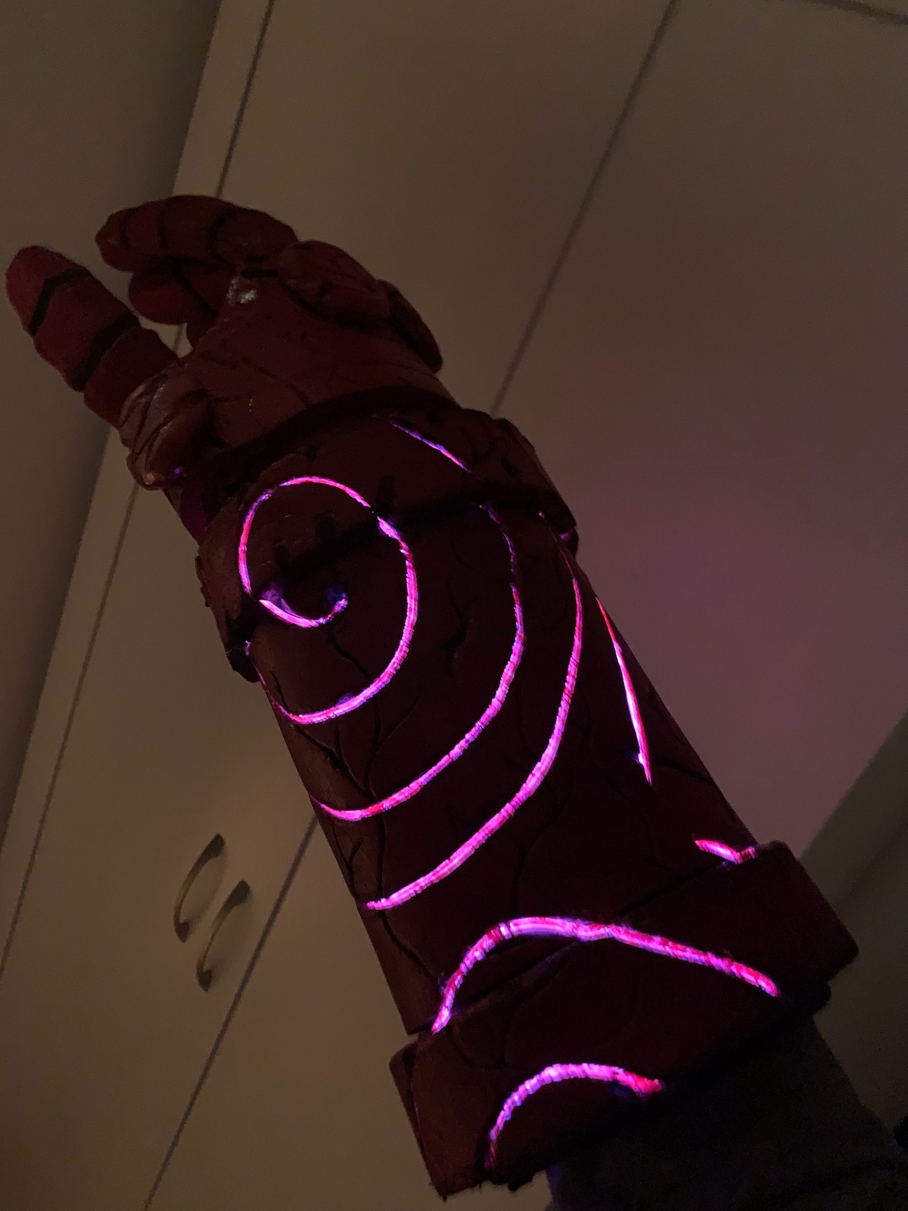 Hellboy Costume : 4 Steps - Instructables