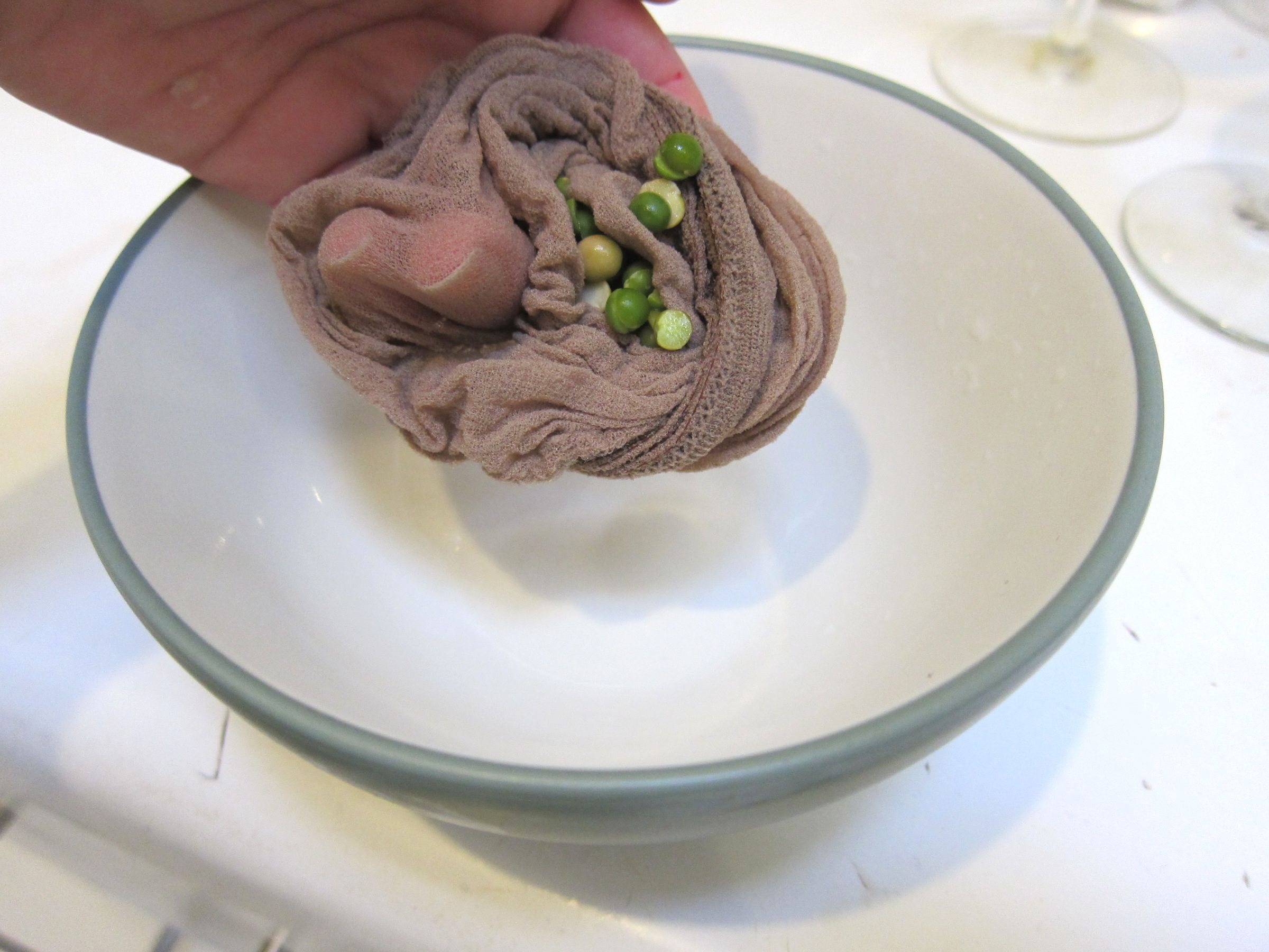 25 Unique Uses for Pantyhose : 25 Steps (with Pictures) - Instructables