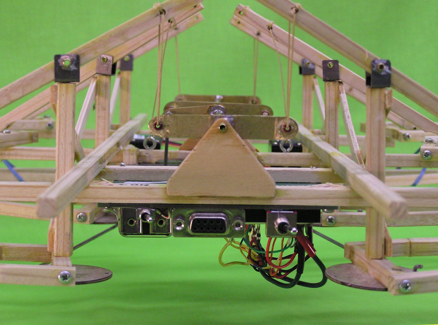 Make a Real (cheap) Hexapod ! : 7 Steps (with Pictures) - Instructables