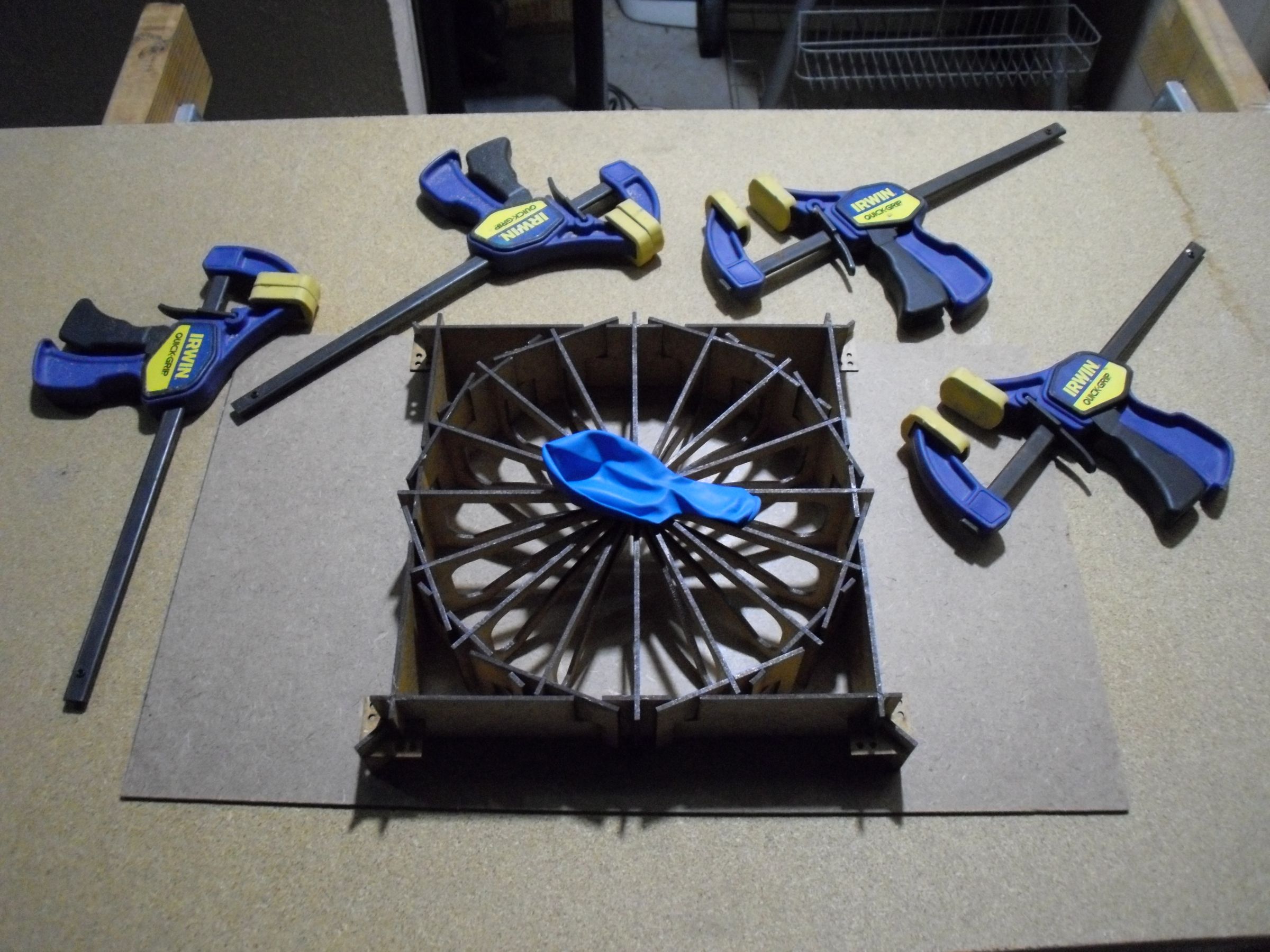 DIY - Holographic Parabolic Mirrors - the Mirascope : 8 Steps (with ...