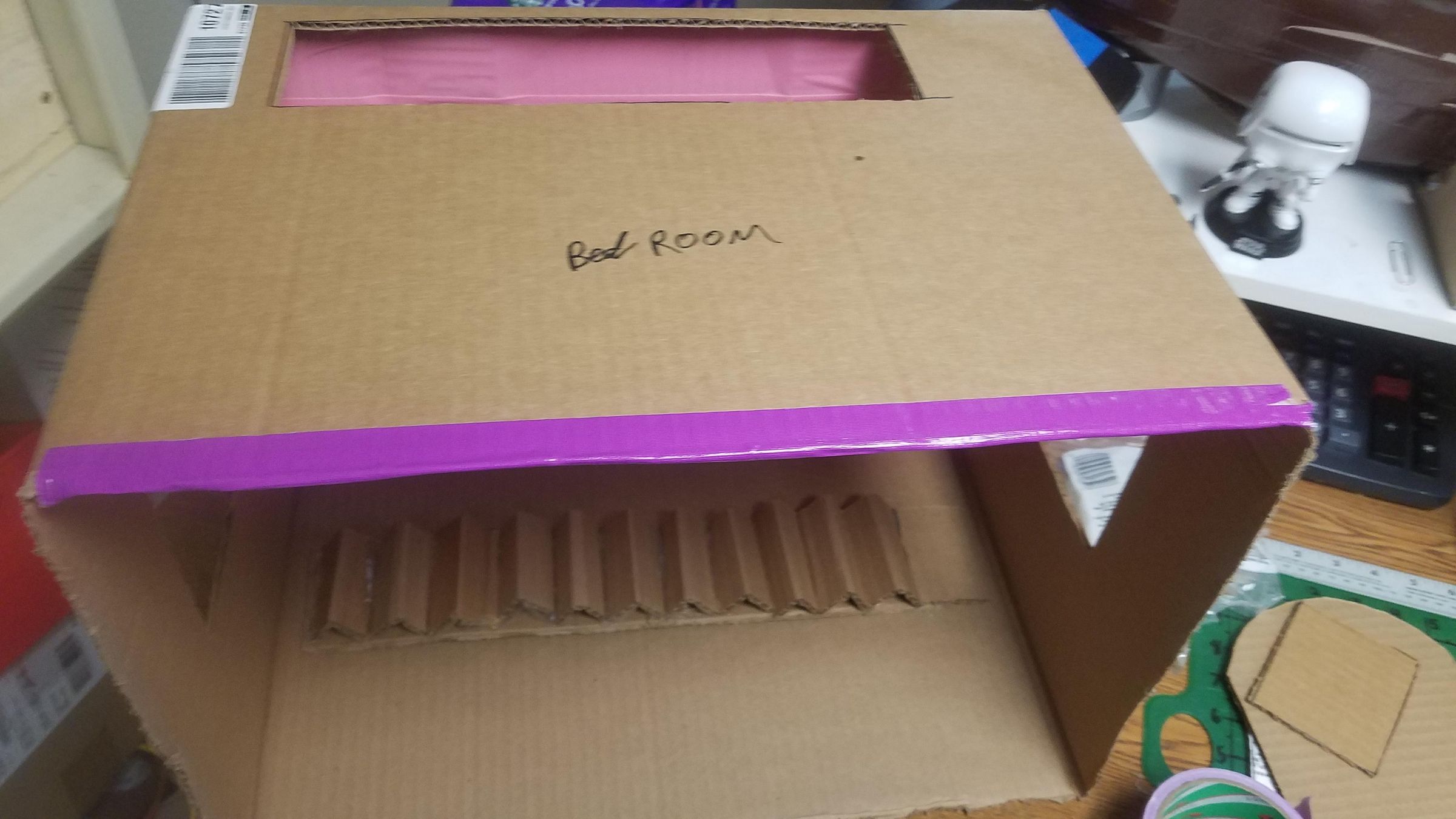 Cardboard Doll House : 20 Steps (with Pictures) - Instructables