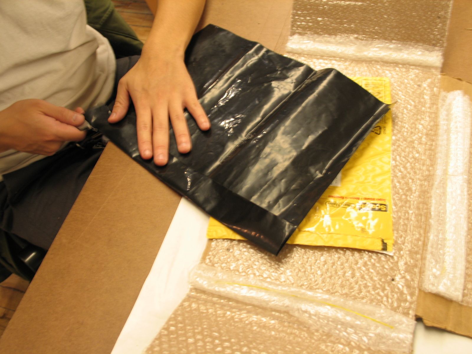 Undercover Laptop Case : 11 Steps - Instructables