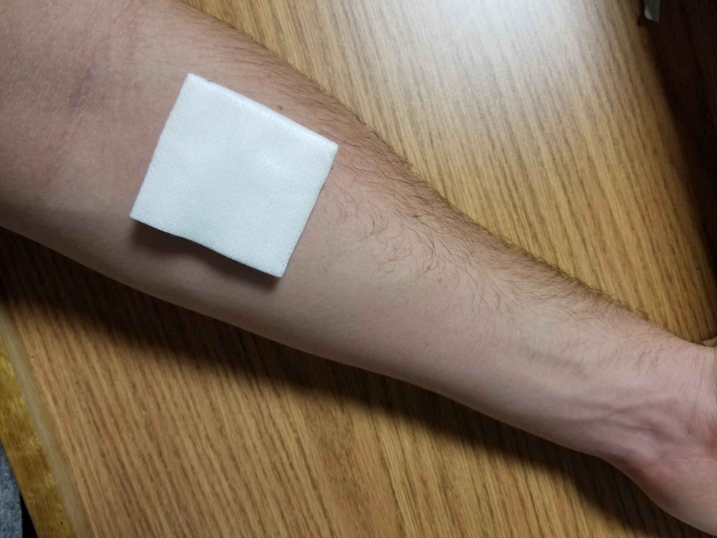 How to Bandage Your Own Wound : 8 Steps - Instructables