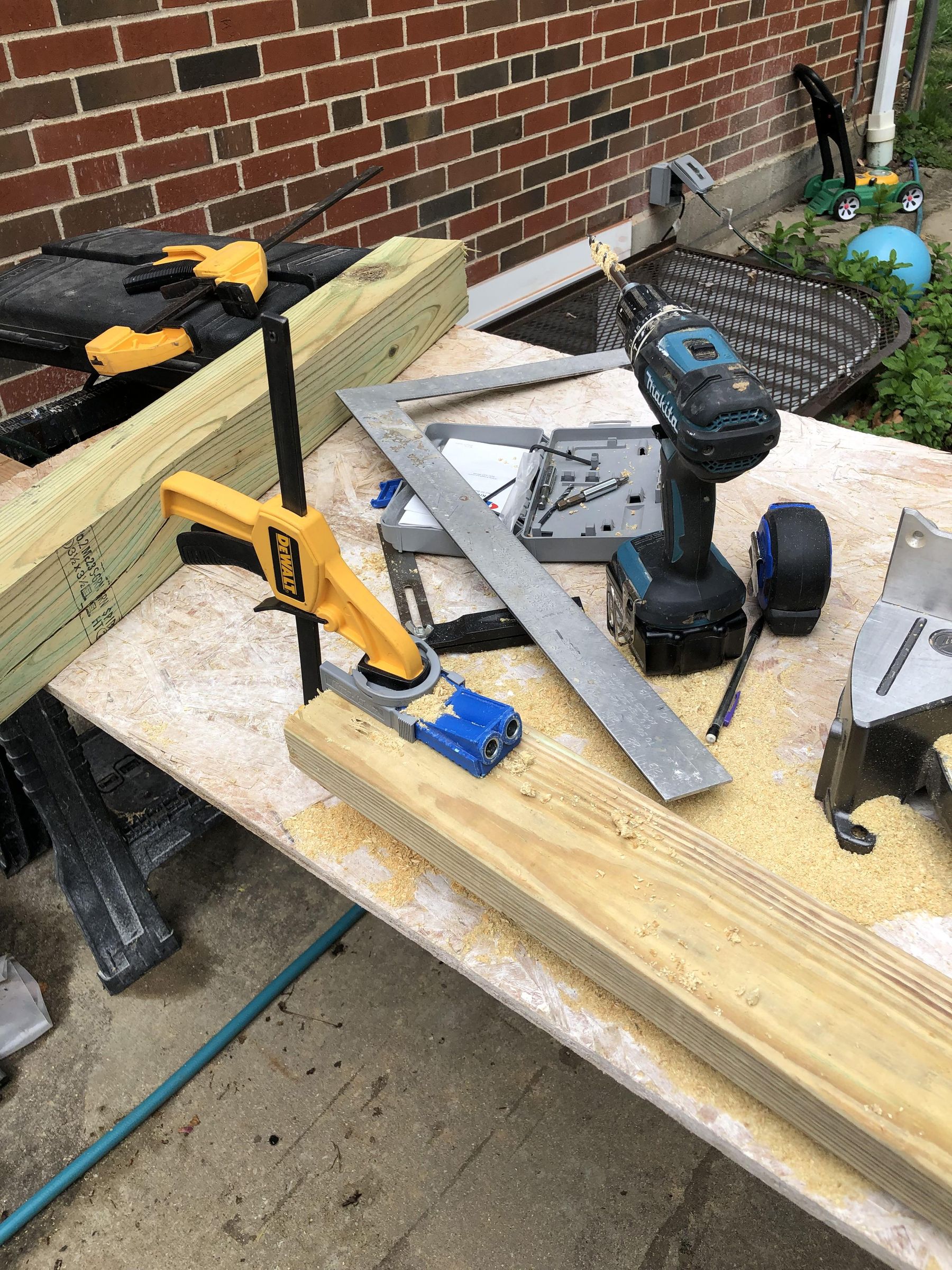 Modern Double Sliding Gate : 11 Steps (with Pictures) - Instructables