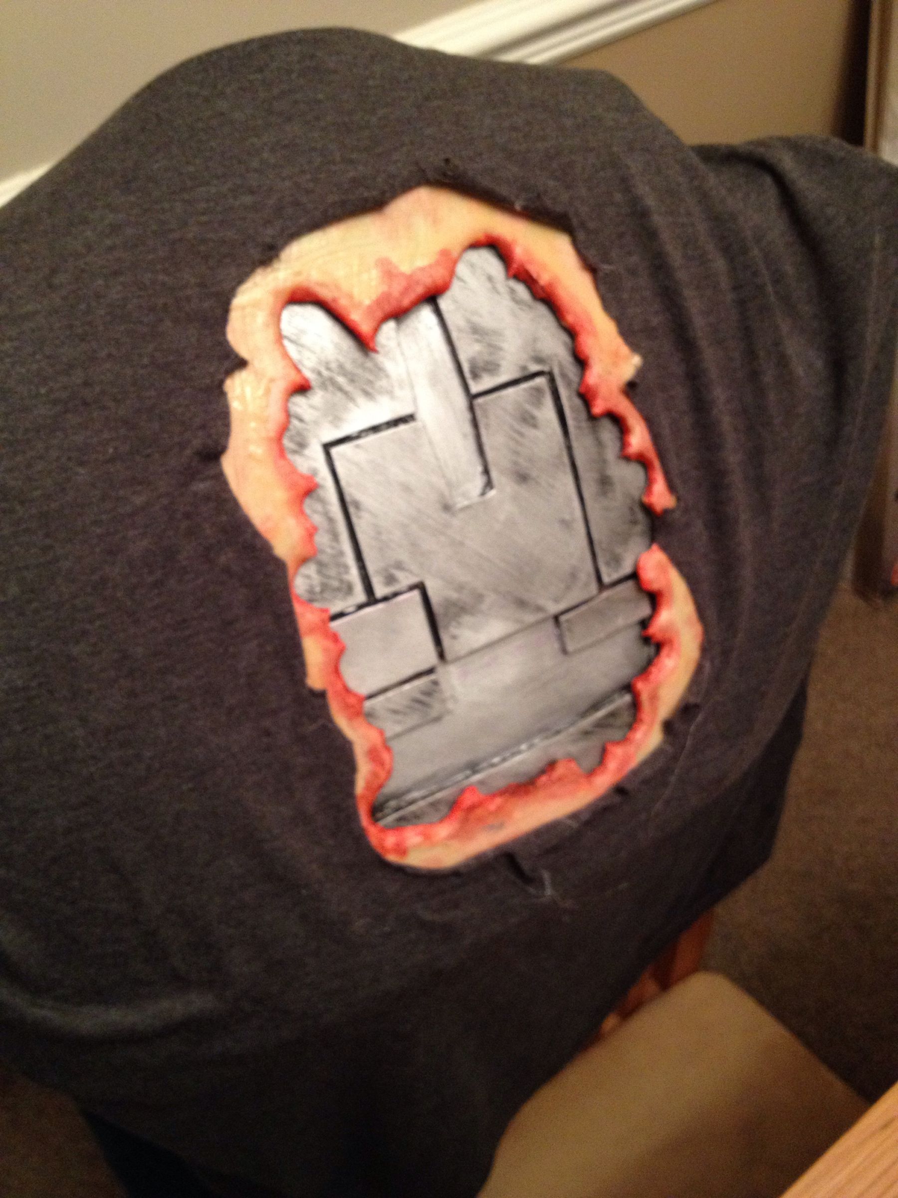 Terminator Flesh Chest Wound : 4 Steps (with Pictures) - Instructables