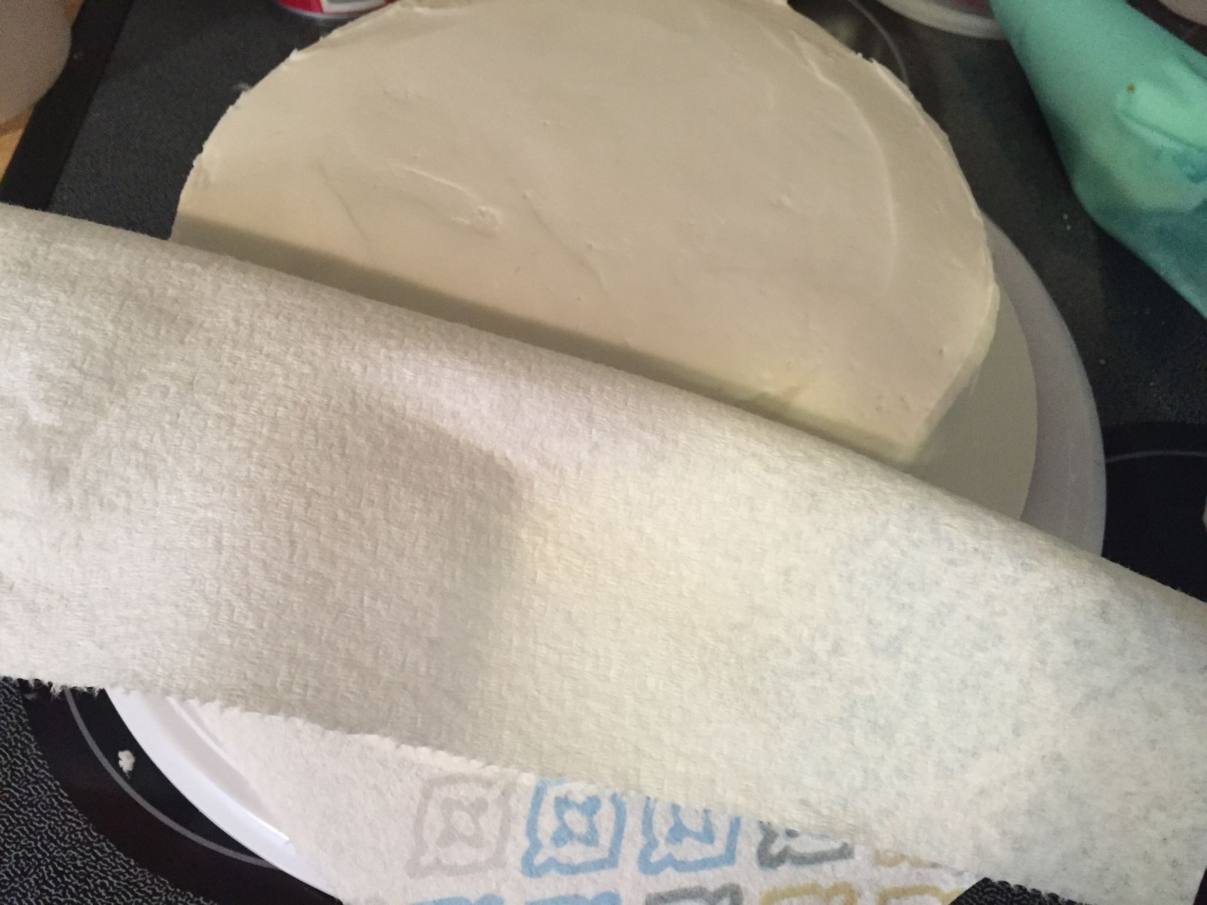 Ghoulishly Bleeding Wedding Cake : 5 Steps (with Pictures) - Instructables