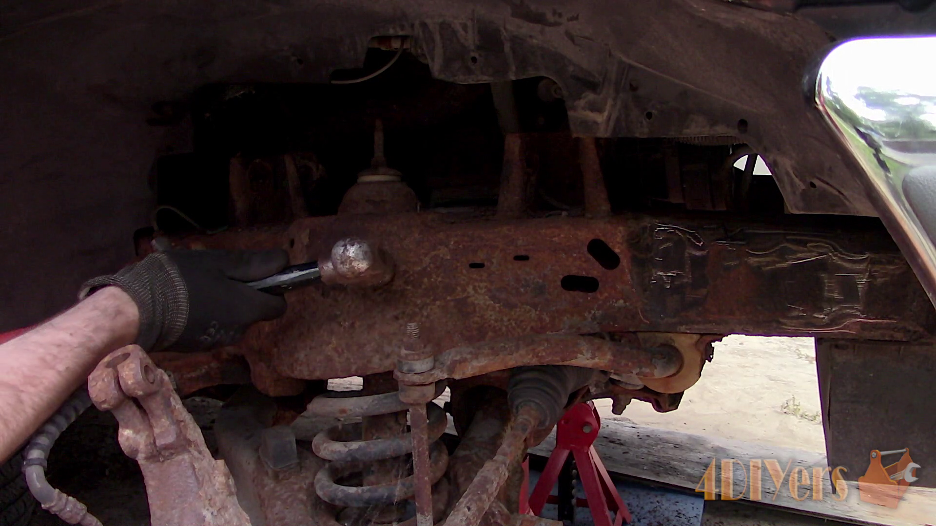 How to Clean Up a Rusty Frame on a Budget : 9 Steps - Instructables