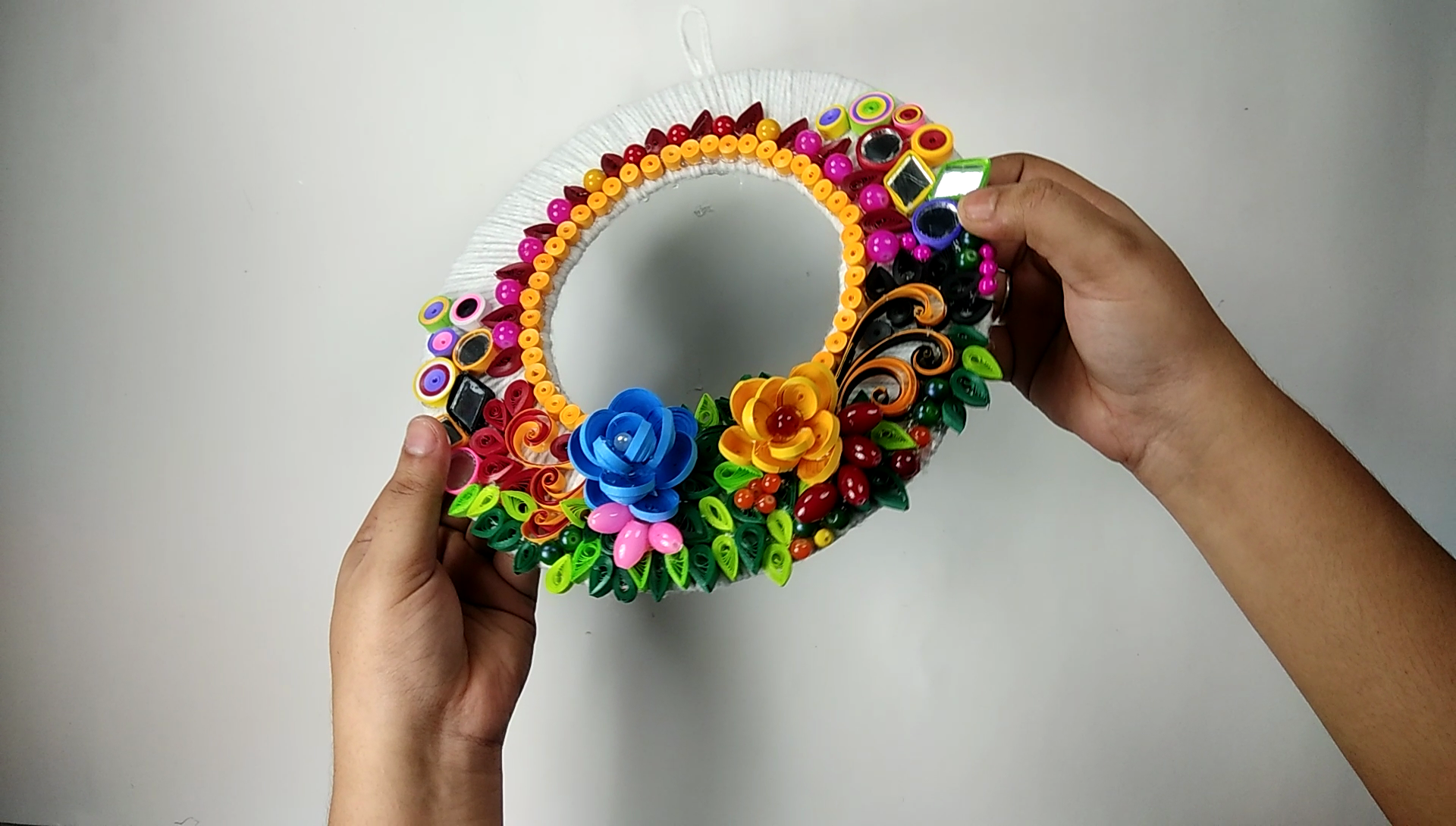 Easy and Beautiful Paper Wall Hanging : 7 Steps (with Pictures ...