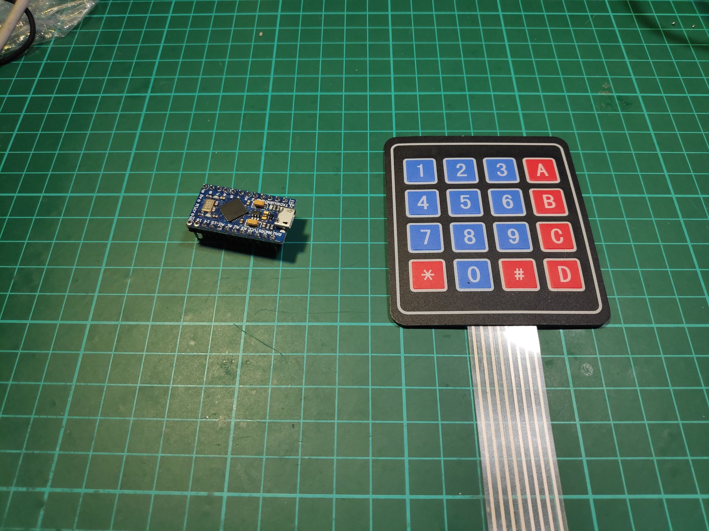 The Simplest DIY Macro Keypad : 10 Steps (with Pictures) - Instructables