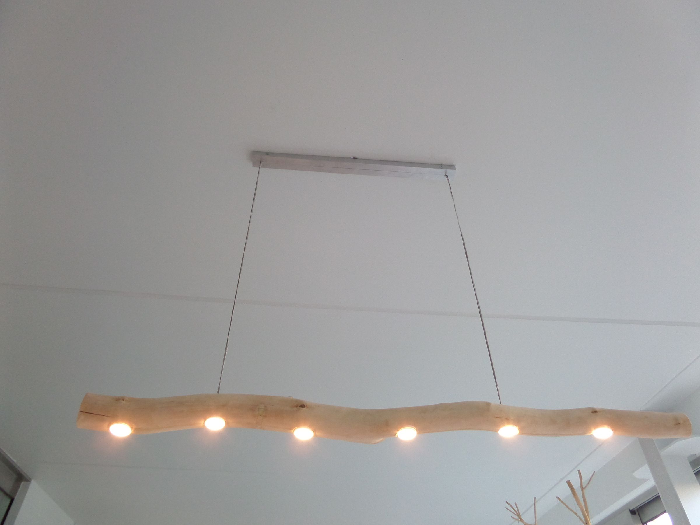 Natural Wood Diner Table LED Lamp : 6 Steps (with Pictures) - Instructables