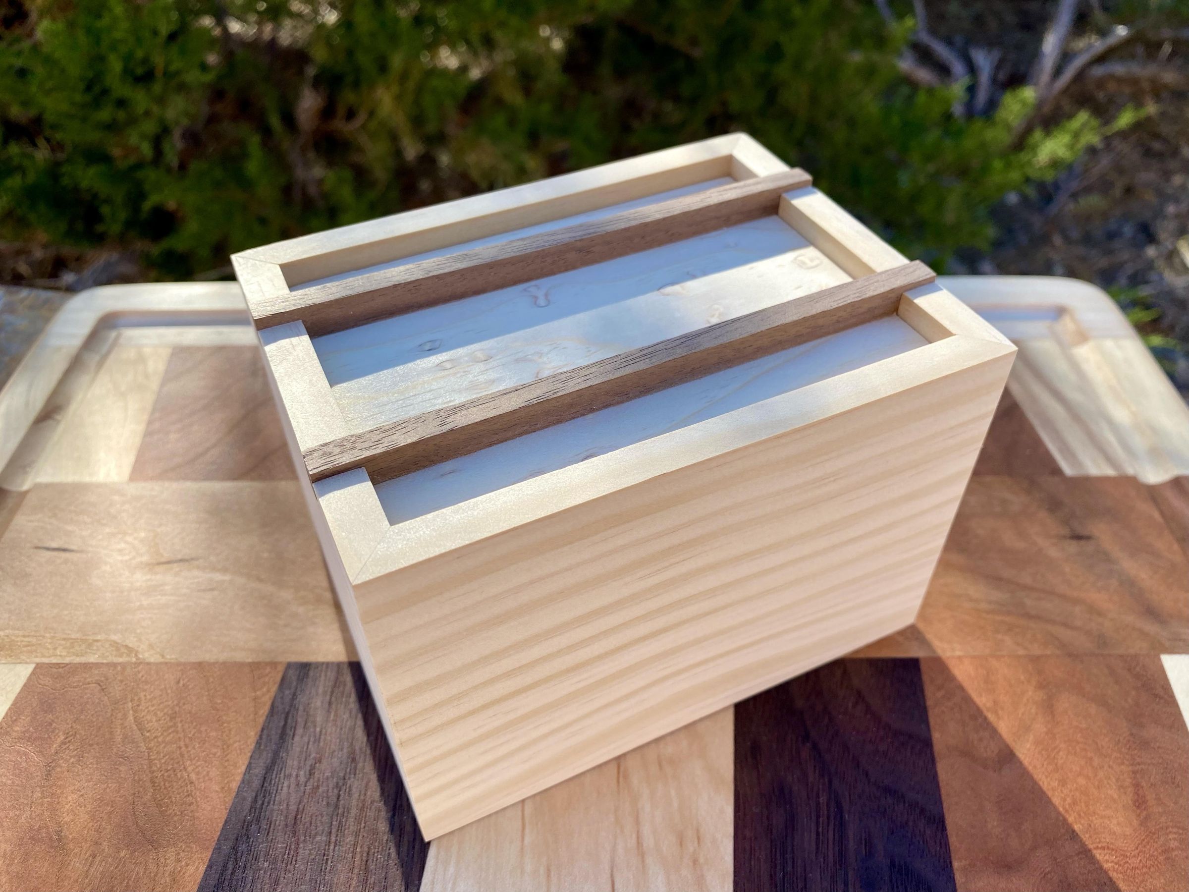 Suspended Box Lid : 7 Steps (with Pictures) - Instructables