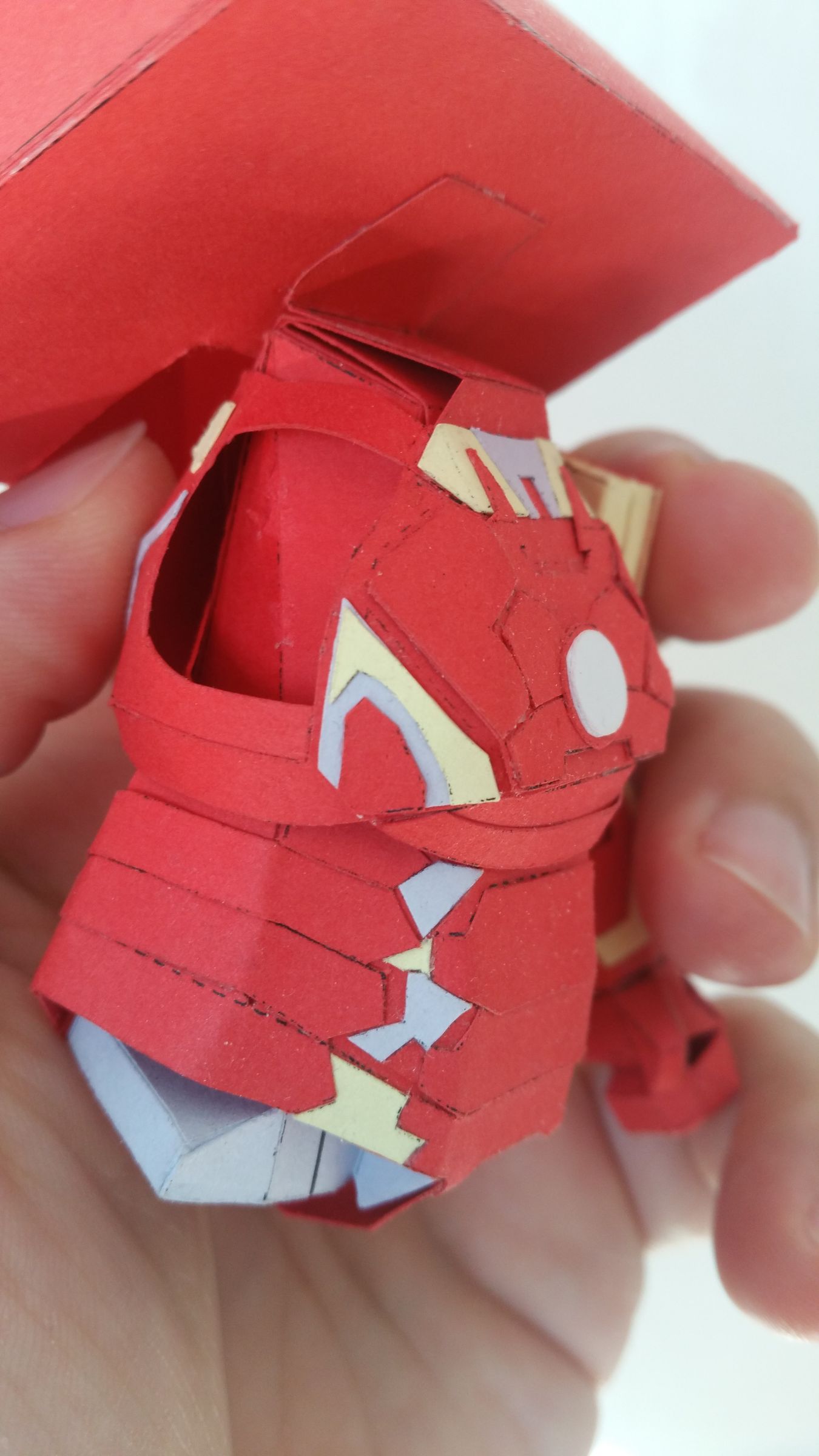 Big Head Iron Man Paper Figure : 6 Steps - Instructables