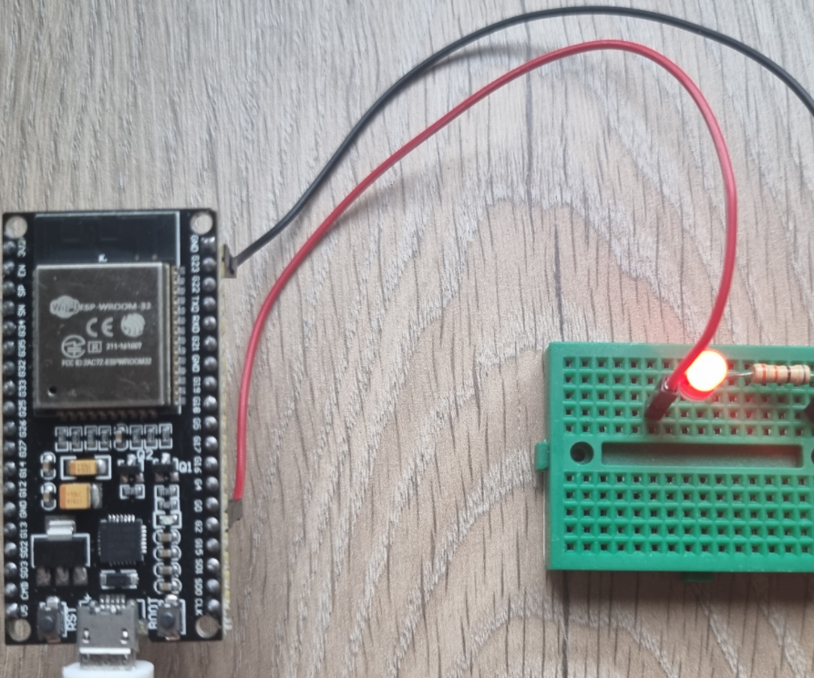 Blinking LED: ESP32 With Arduino IDE : 4 Steps - Instructables