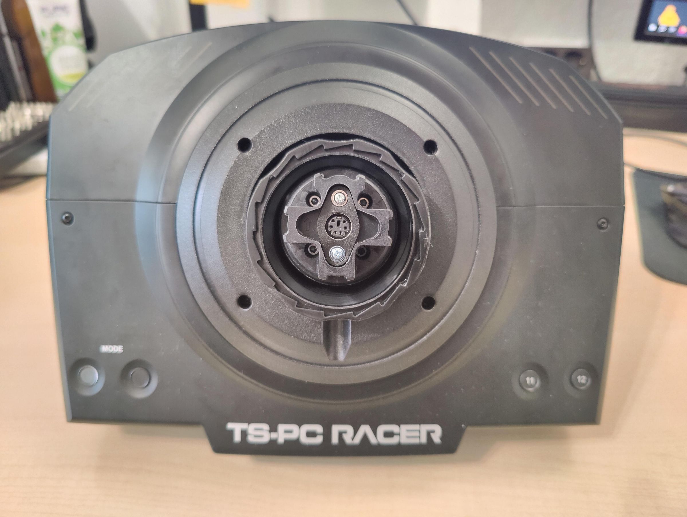 Thrustmaster TS-PC Racer (also TS-WX) Noctua Exhaust Fan Mod : 8 Steps ...