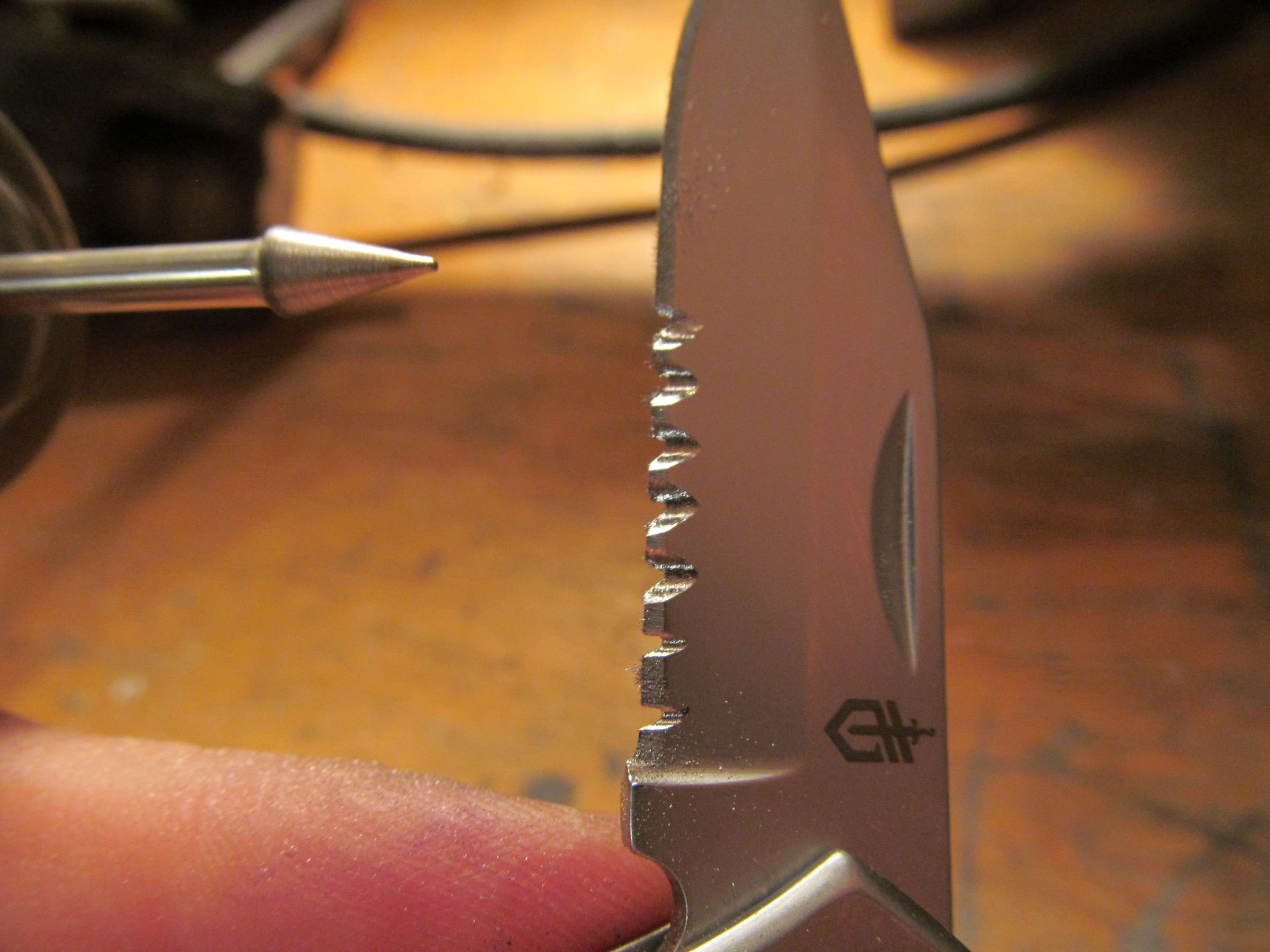 Add Serrations to a Pocket Knife : 4 Steps (with Pictures) - Instructables