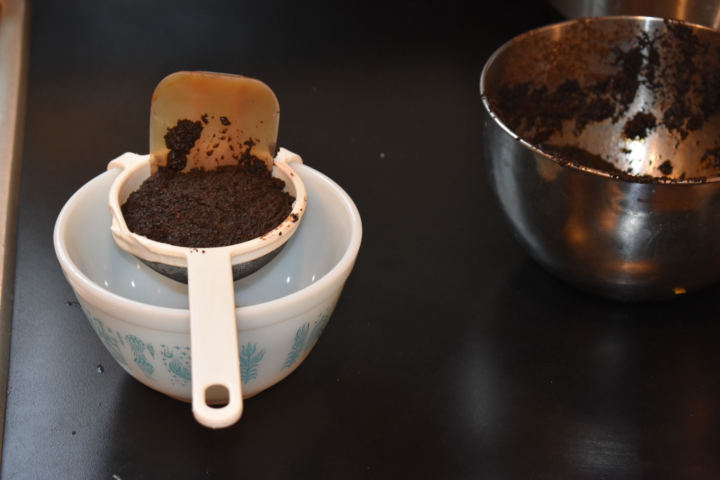 DIY Mug From Coffe Grinds : 7 Steps - Instructables