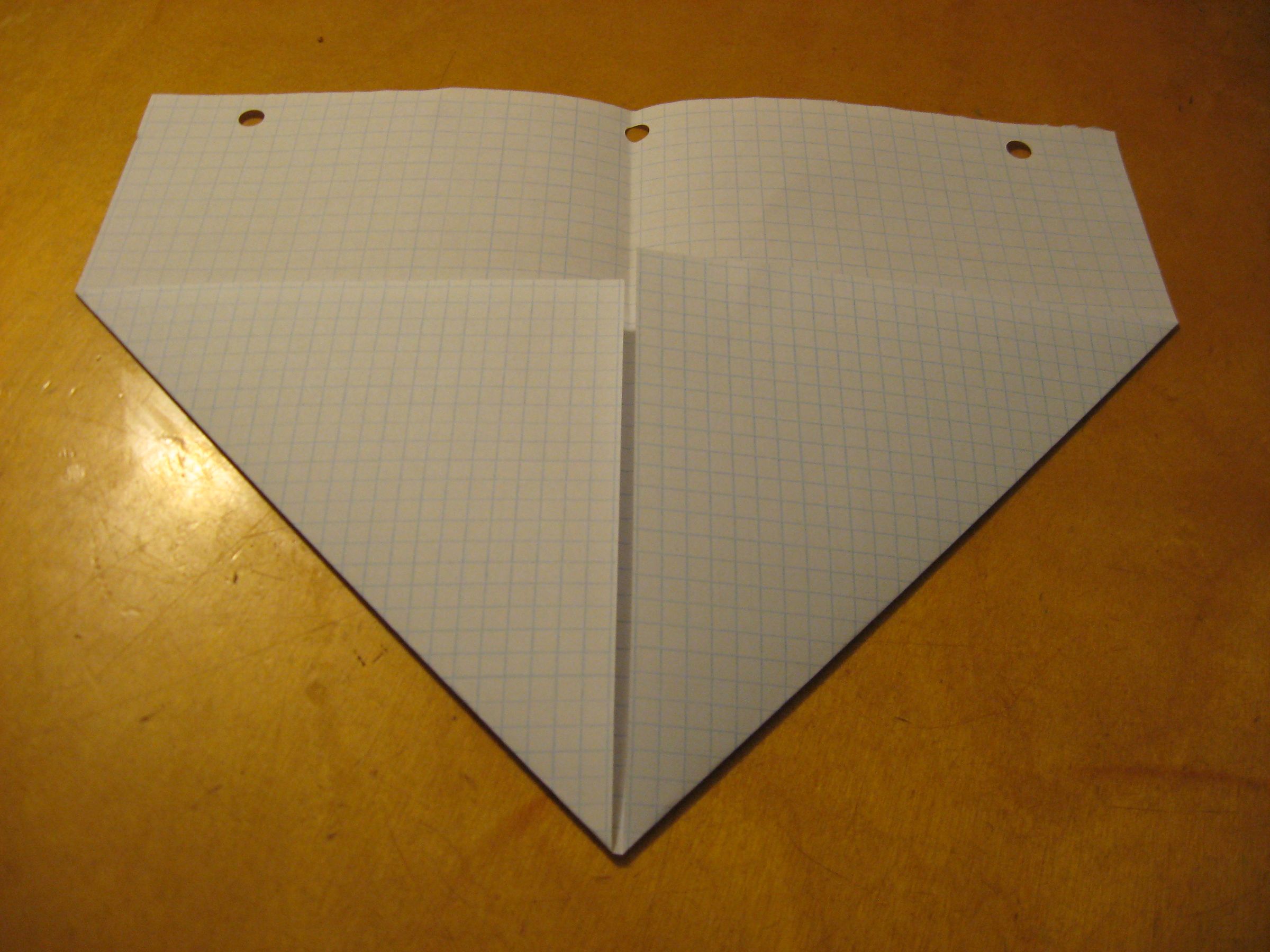 Classic Paper Airplane : 8 Steps - Instructables