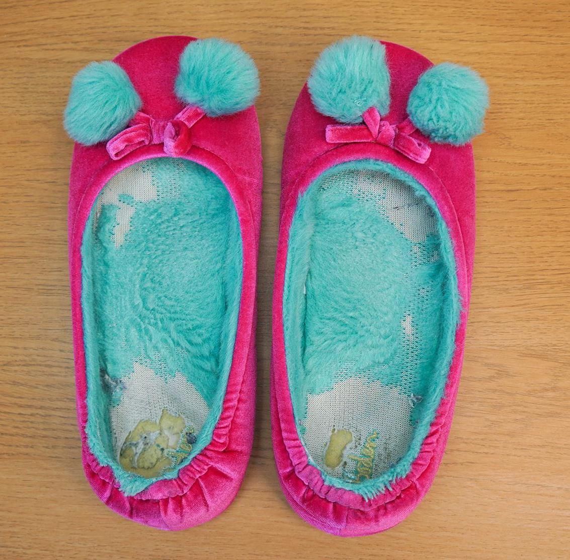 How to Fix Slippers That Are Worn on the Inside | Replace the Insole ...