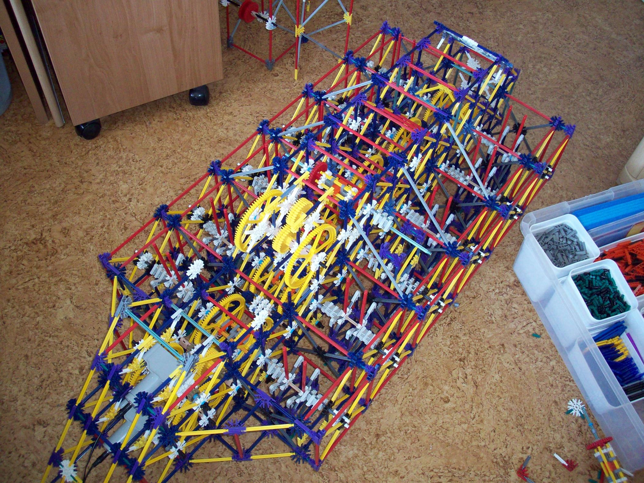 "Big K'nex Walker": Axle : 11 Steps - Instructables