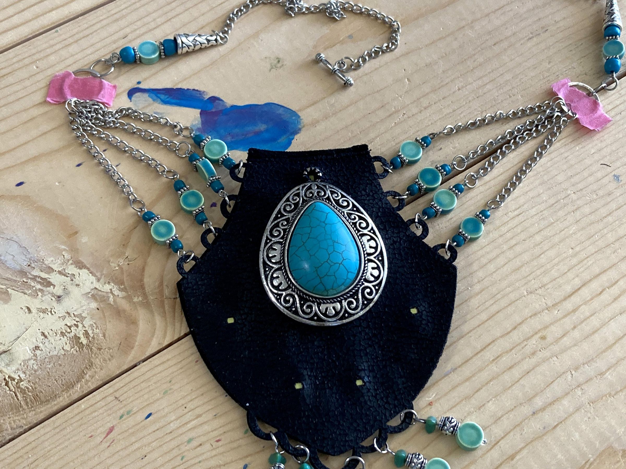 Twinkling Necklace : 11 Steps (with Pictures) - Instructables