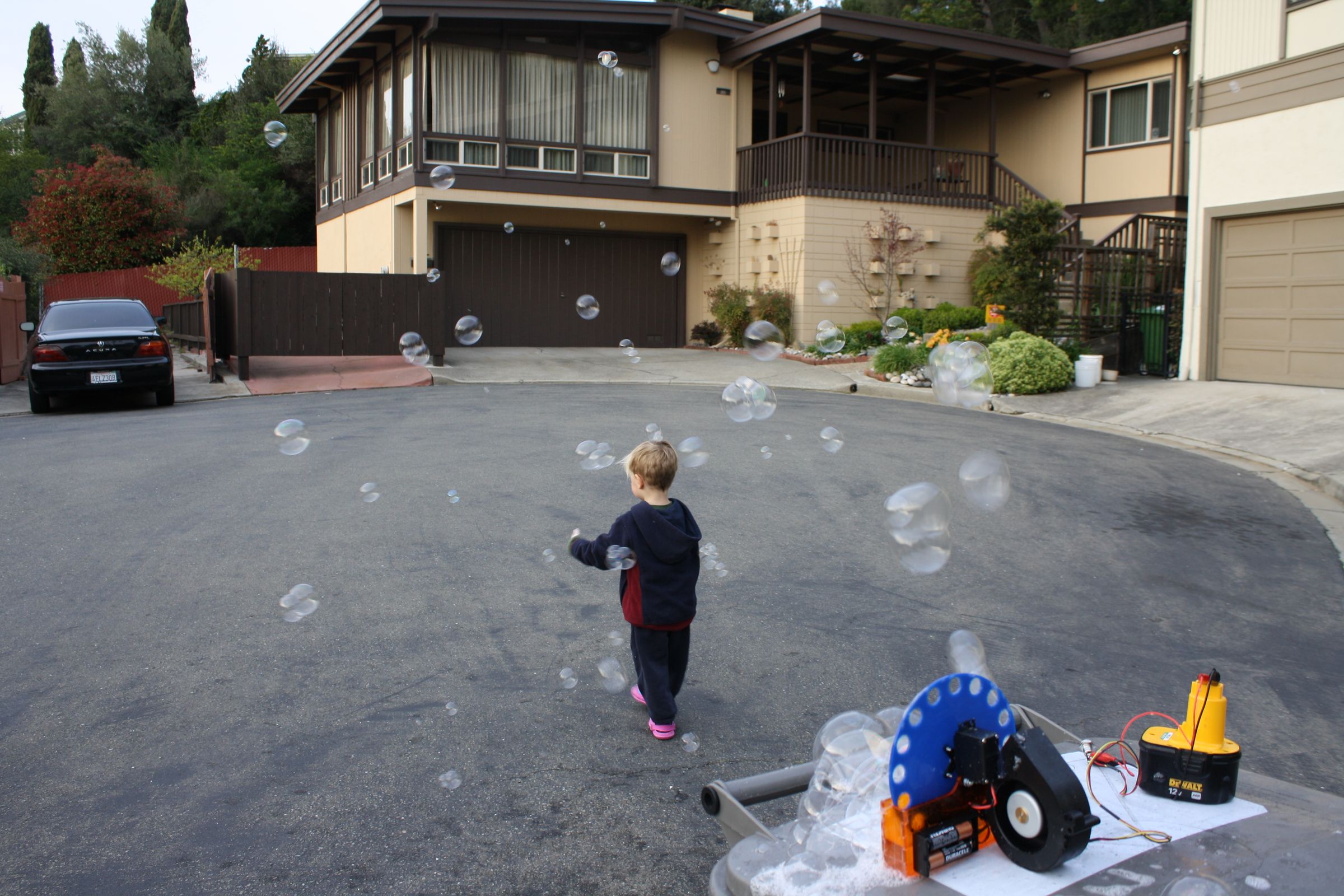 Bubble Machine : 8 Steps (with Pictures) - Instructables