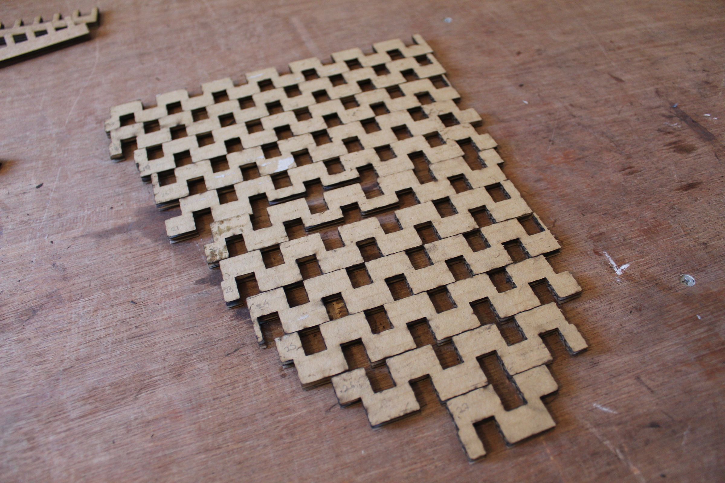 Quarter Iso-grid Cardboard Longboard : 15 Steps (with Pictures ...