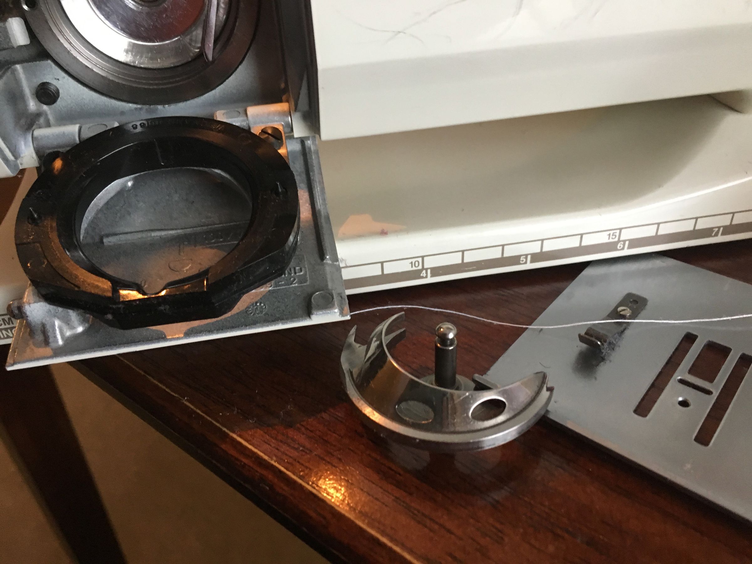 Basic Sewing Machine Cleaning : 4 Steps (with Pictures) - Instructables