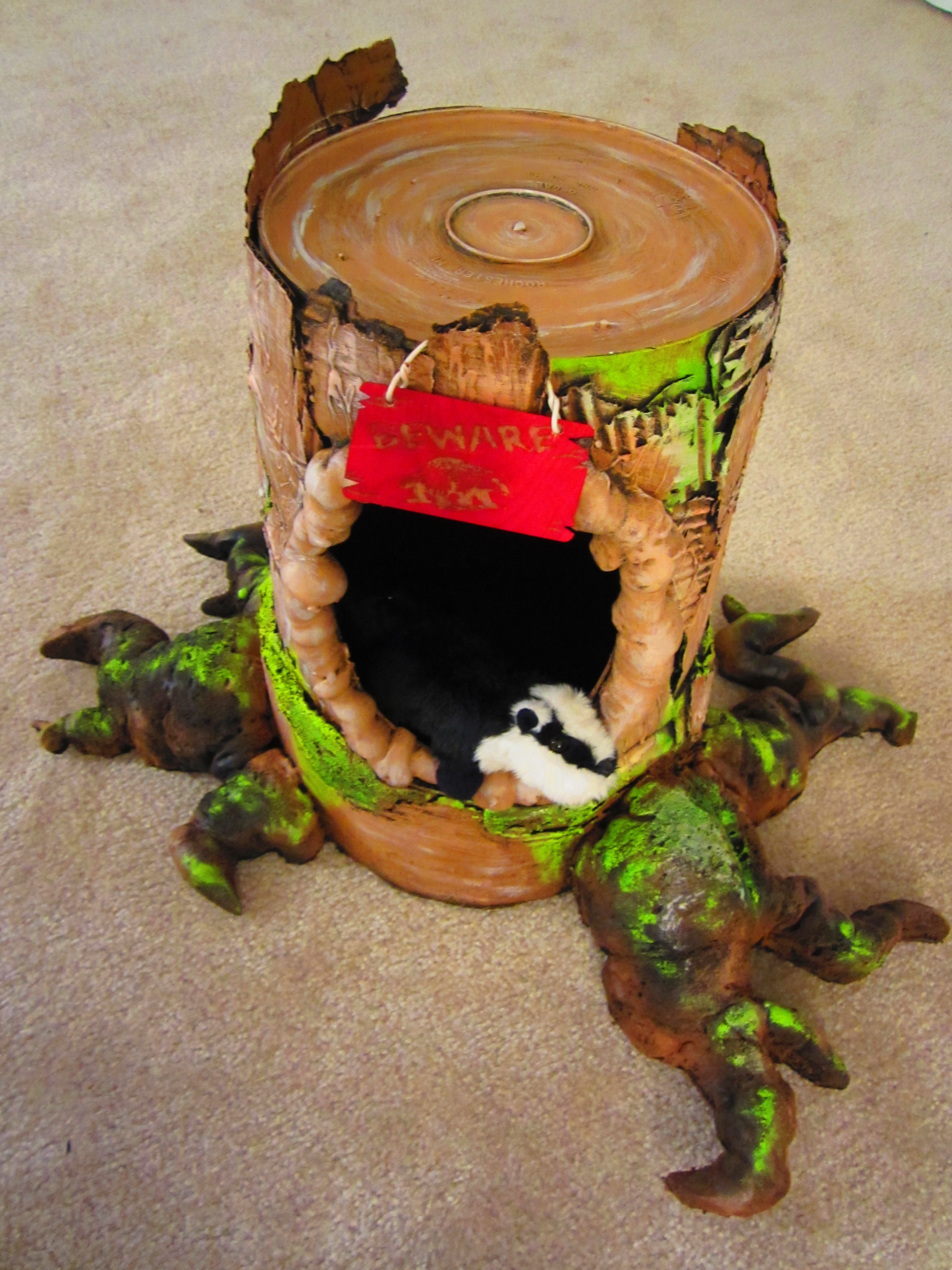 Thrifty Bucket Tree Stump : 6 Steps (with Pictures) - Instructables