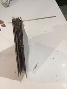 Big Cardboard Expandable Shield : 8 Steps - Instructables