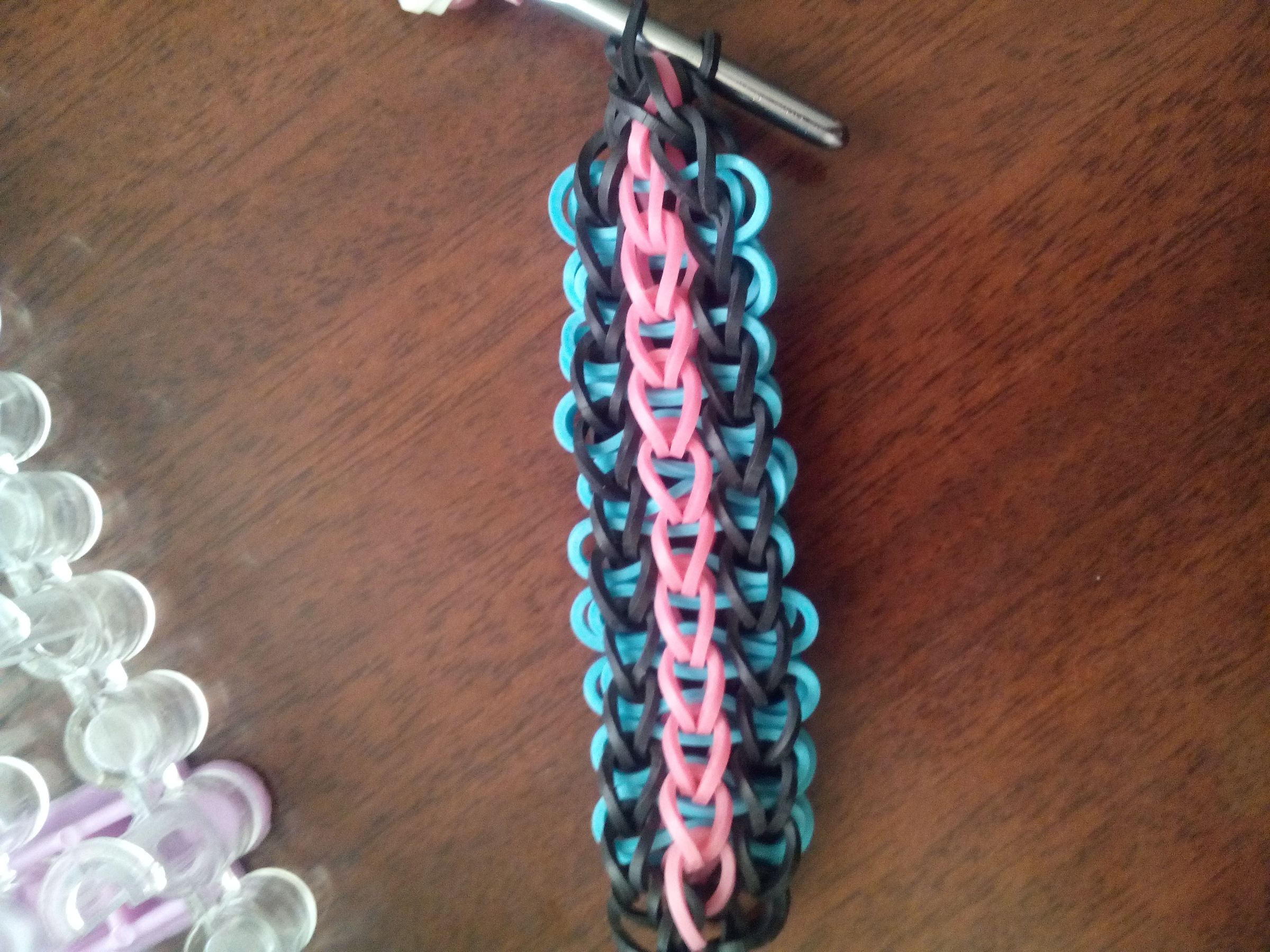 Loom Band Ladder Bracelet : 9 Steps - Instructables