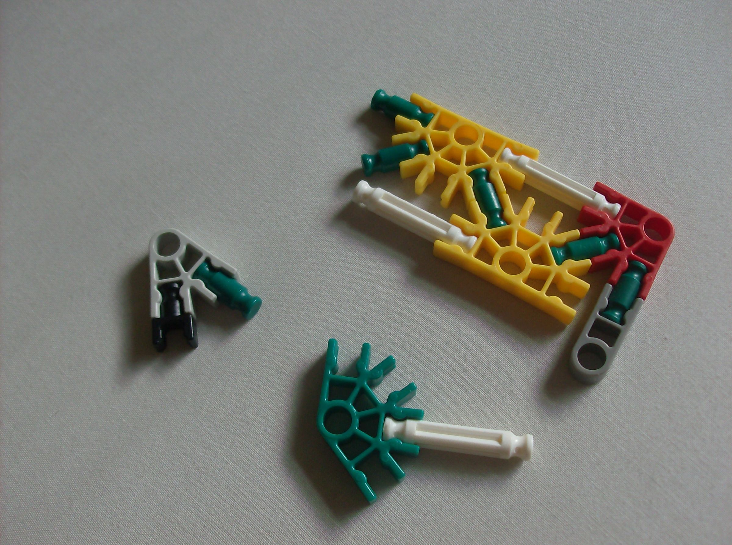 K'nex - MP5K Instructions : 7 Steps - Instructables