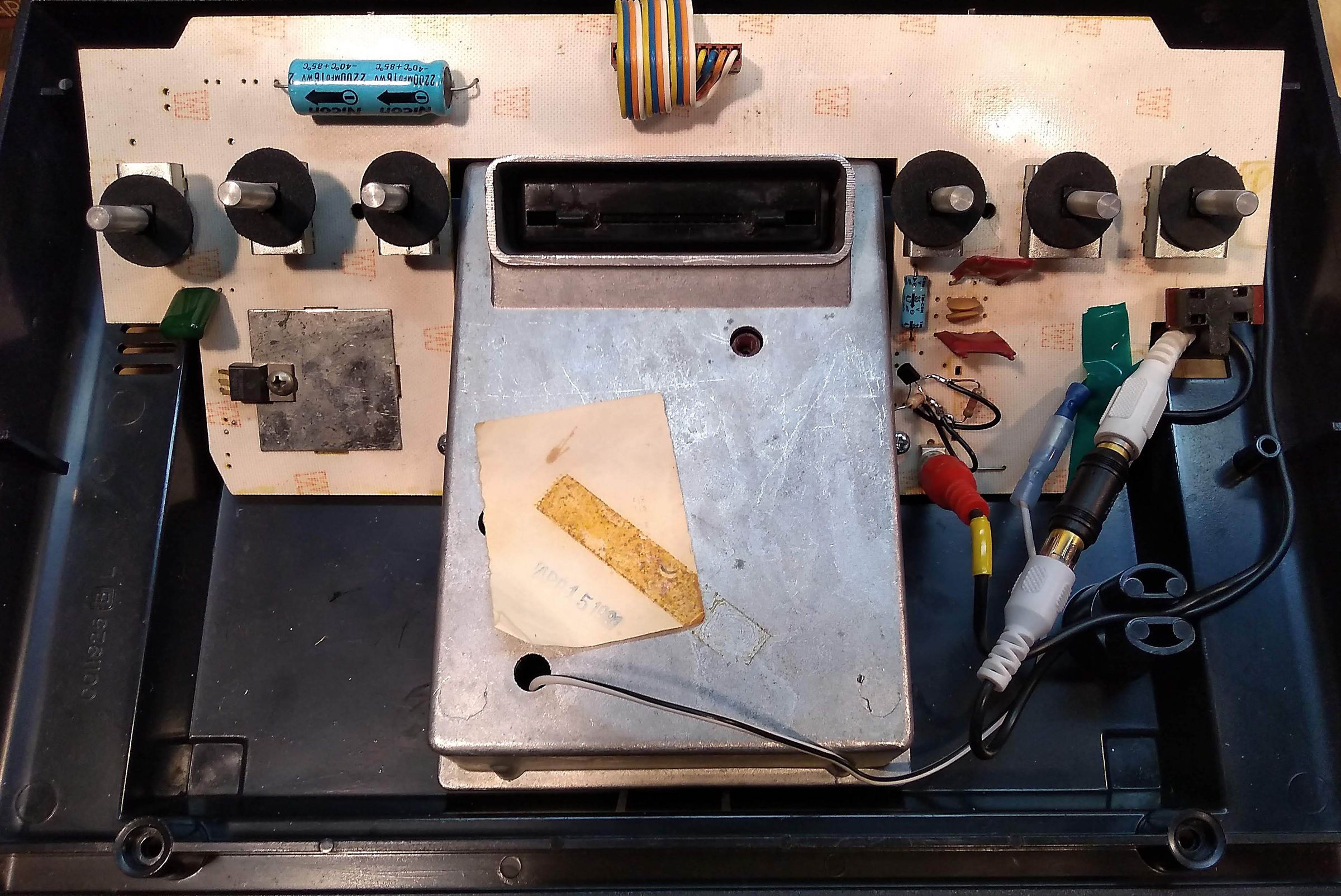 ATARI 2600 Video Composite Mod : 7 Steps (with Pictures) - Instructables