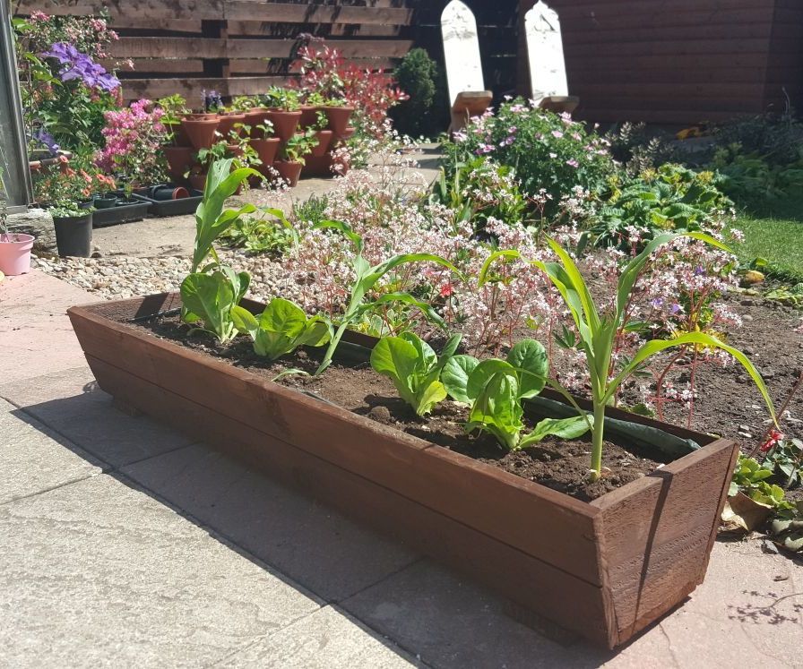 Spare Wood Planter. : 4 Steps (with Pictures) - Instructables