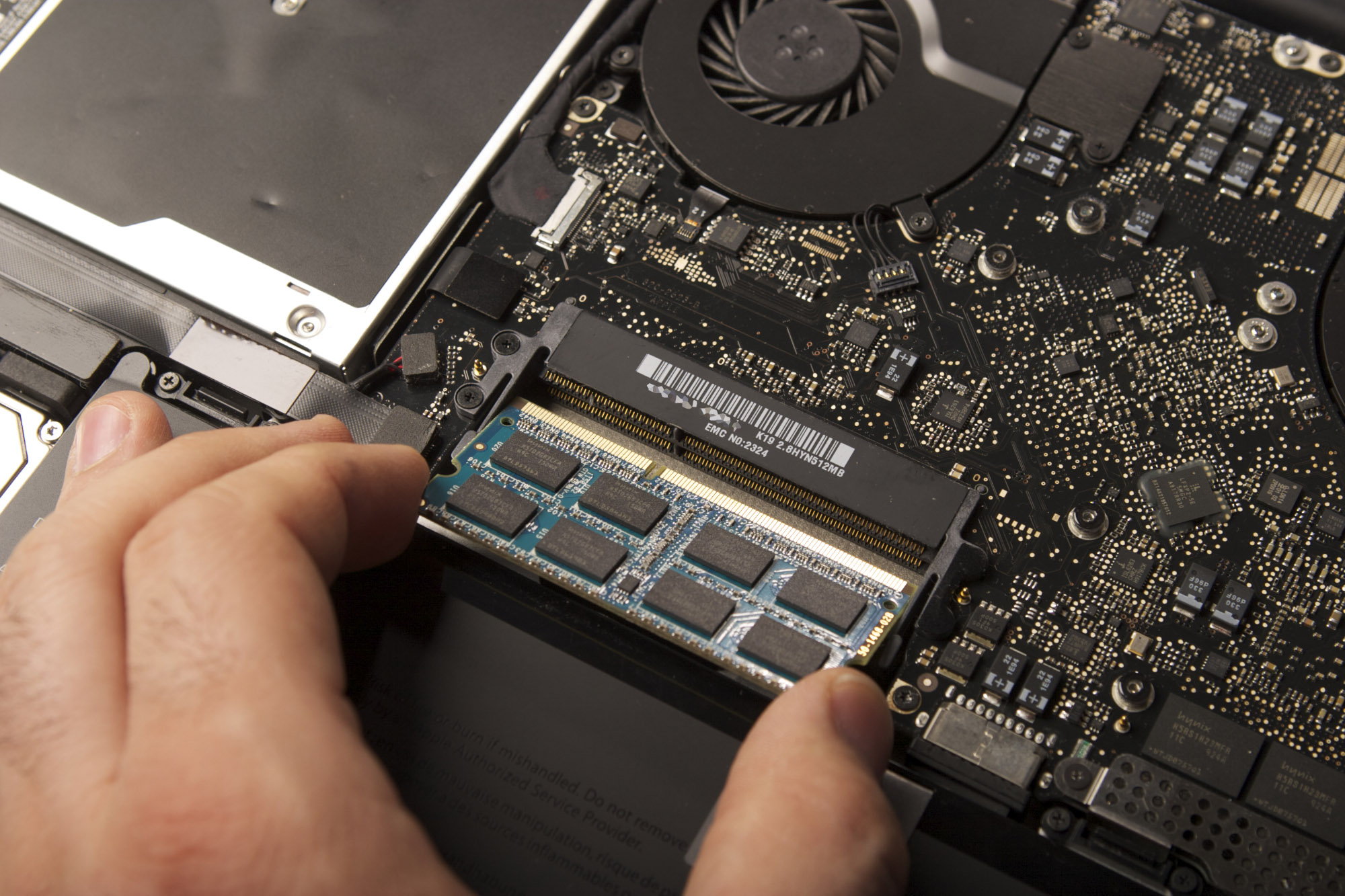 Upgrading RAM in Your MacBook Pro 13" or 15" : 19 Steps (with Pictures ...