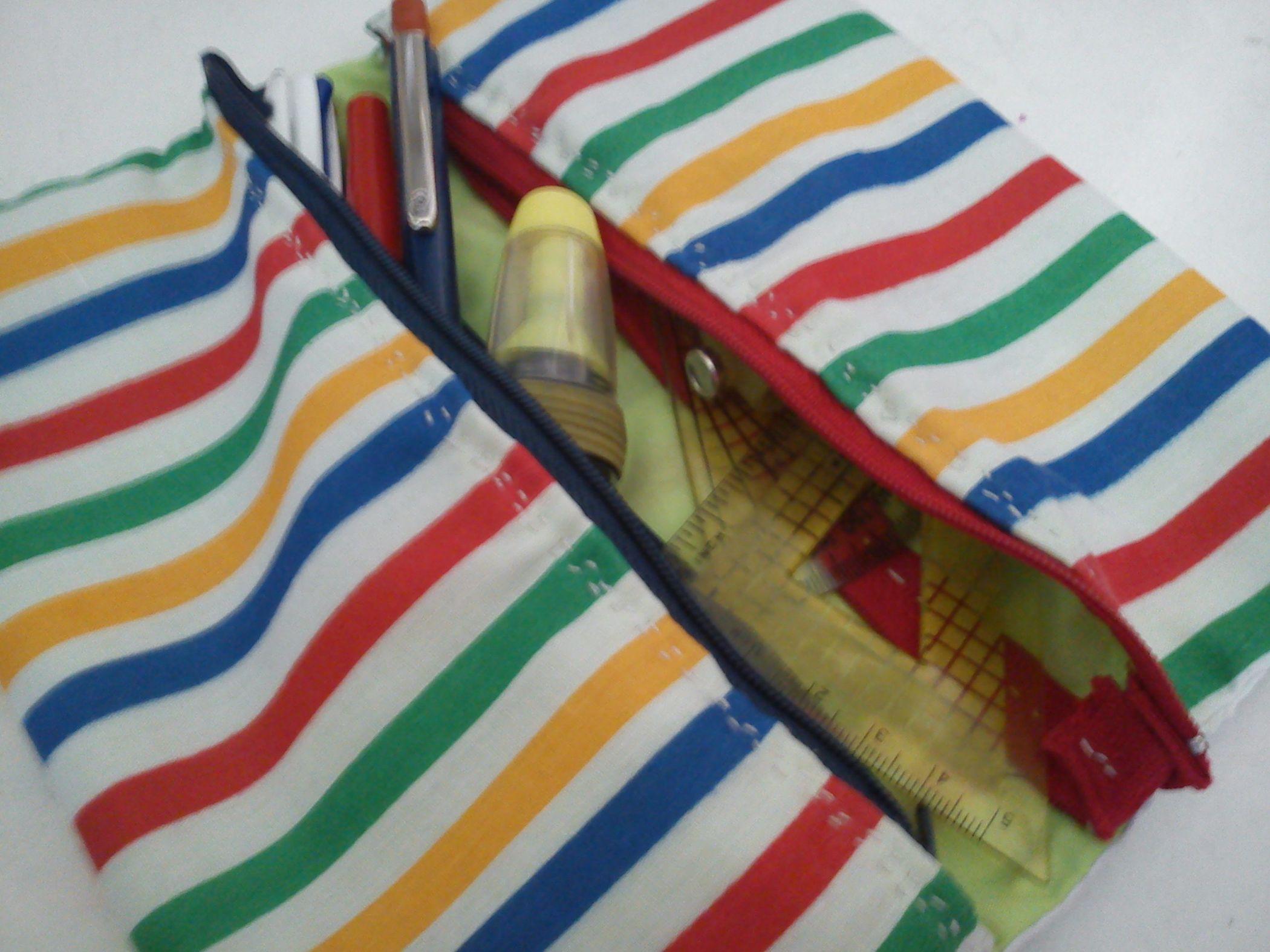 Two Pocket Pencilcase : 6 Steps - Instructables