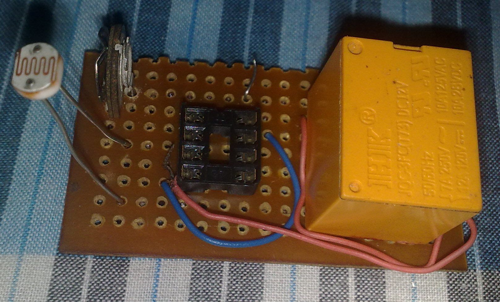 Dark Activated Switch : 4 Steps - Instructables