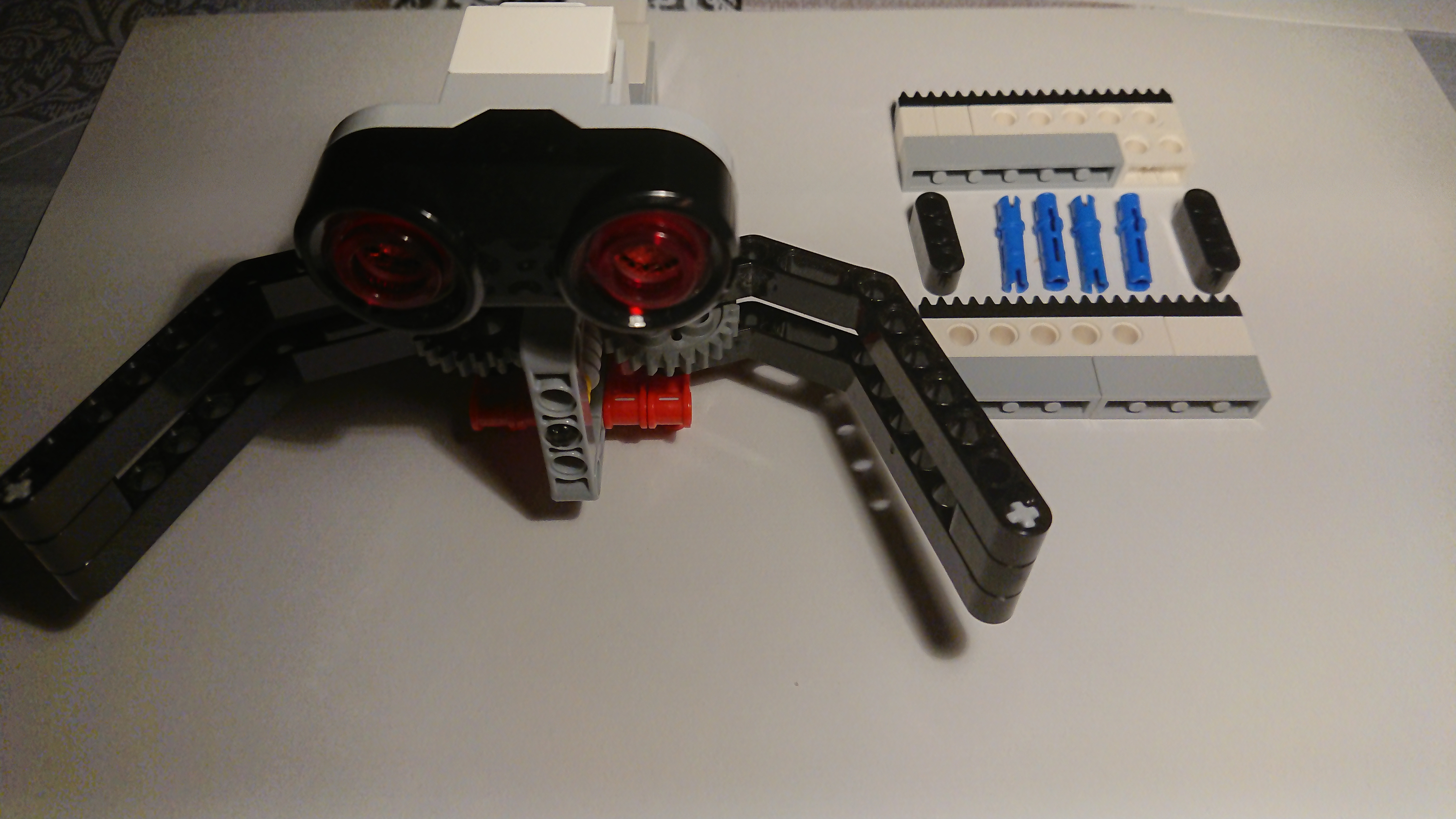 Ev3 Lego Gripper/Finder Robot : 7 Steps - Instructables
