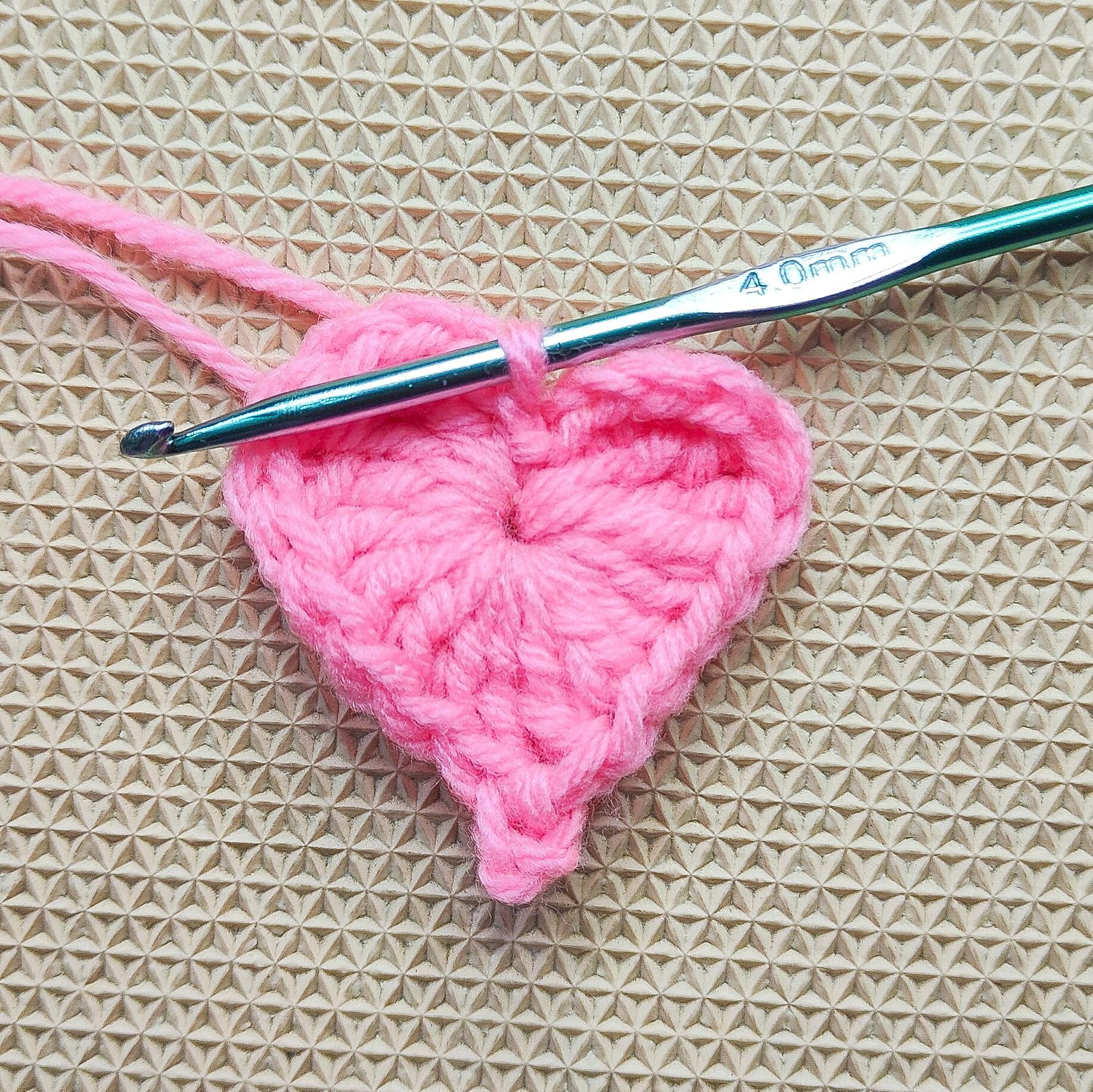 How to Make a Quick Crochet Heart Charm : 4 Steps (with Pictures ...