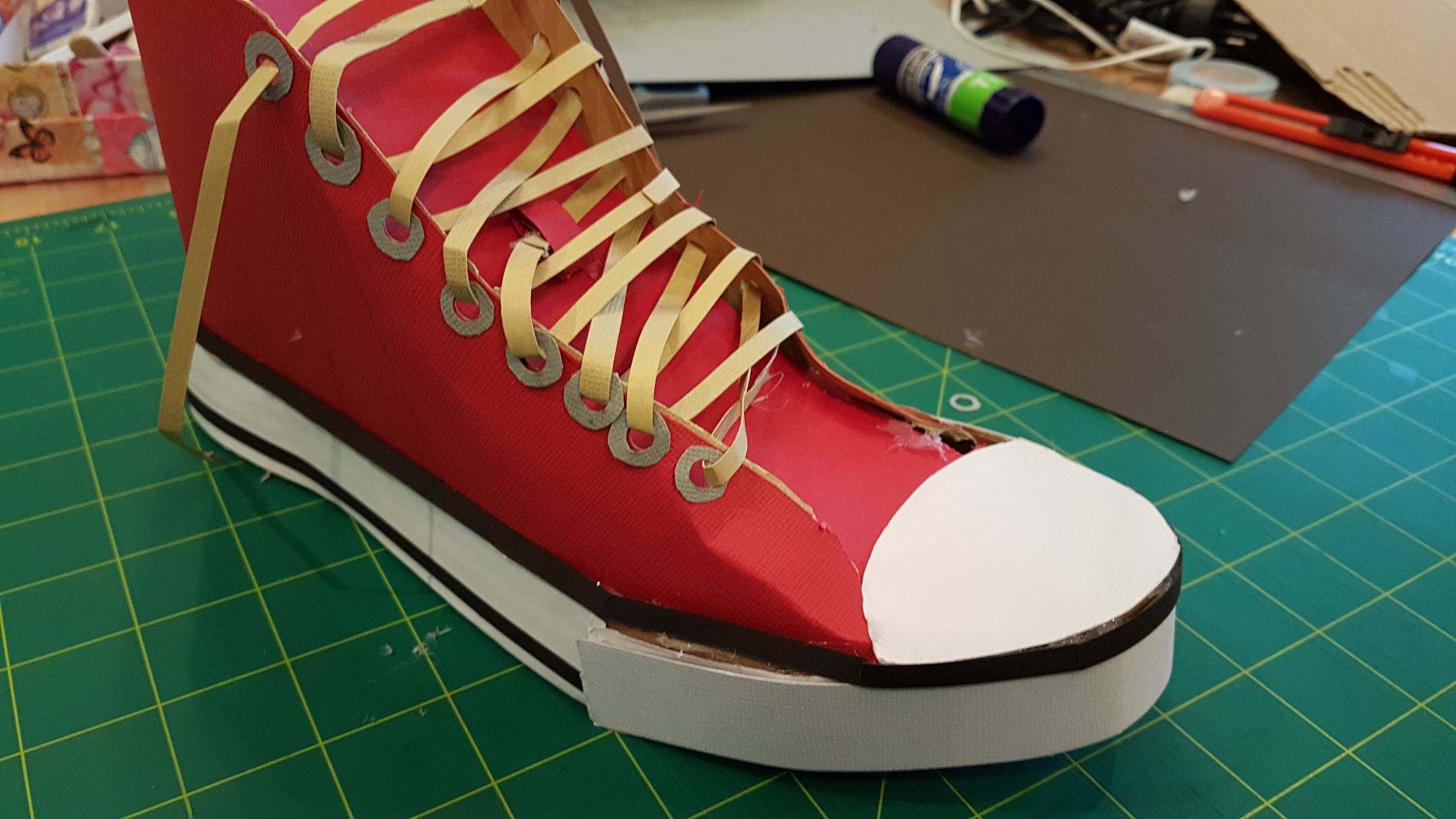 Cardboard Converse High-tops : 13 Steps (with Pictures) - Instructables