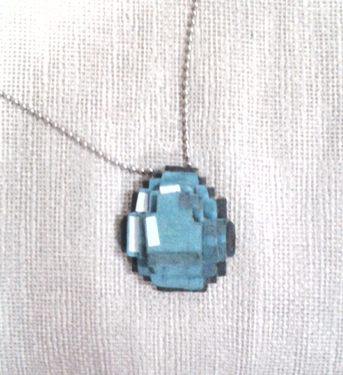 Minecraft Diamond Necklace : 6 Steps (with Pictures) - Instructables
