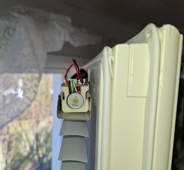 Motorized Venetian Blinds : 5 Steps (with Pictures) - Instructables