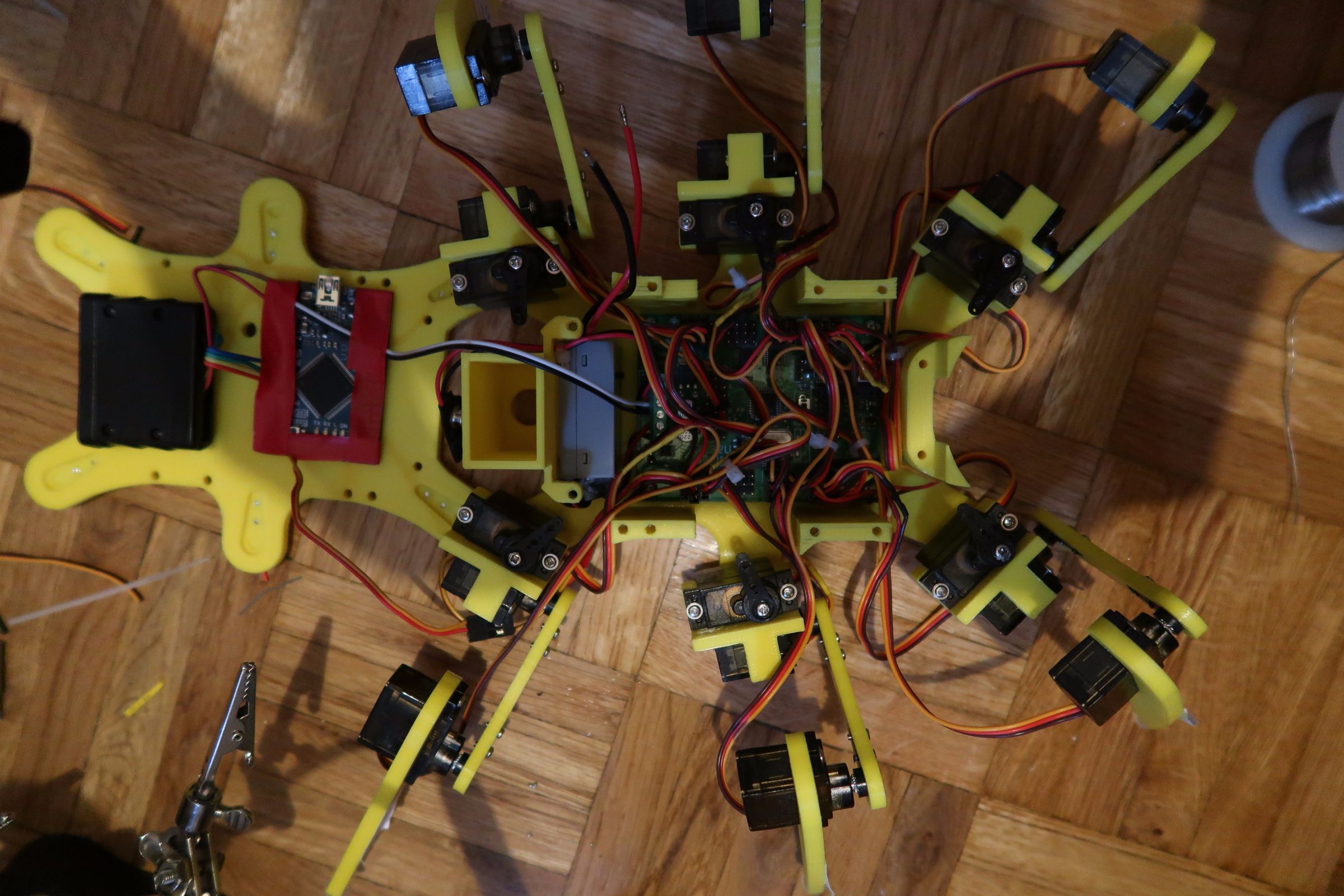 3D Printed 18DOF Hexapod : 16 Steps (with Pictures) - Instructables