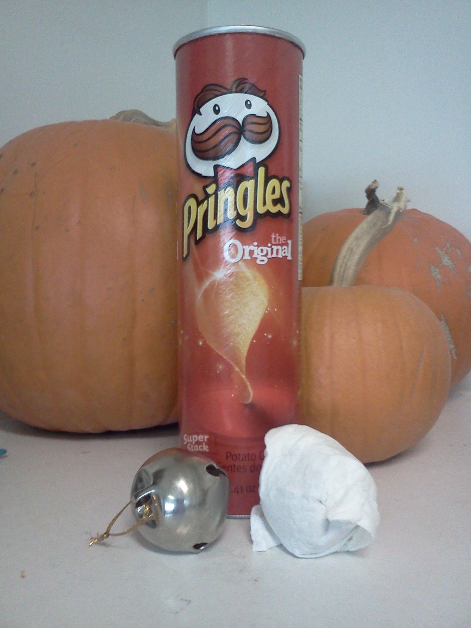 Five Ideas for Upcycling Pringles Can : 6 Steps - Instructables