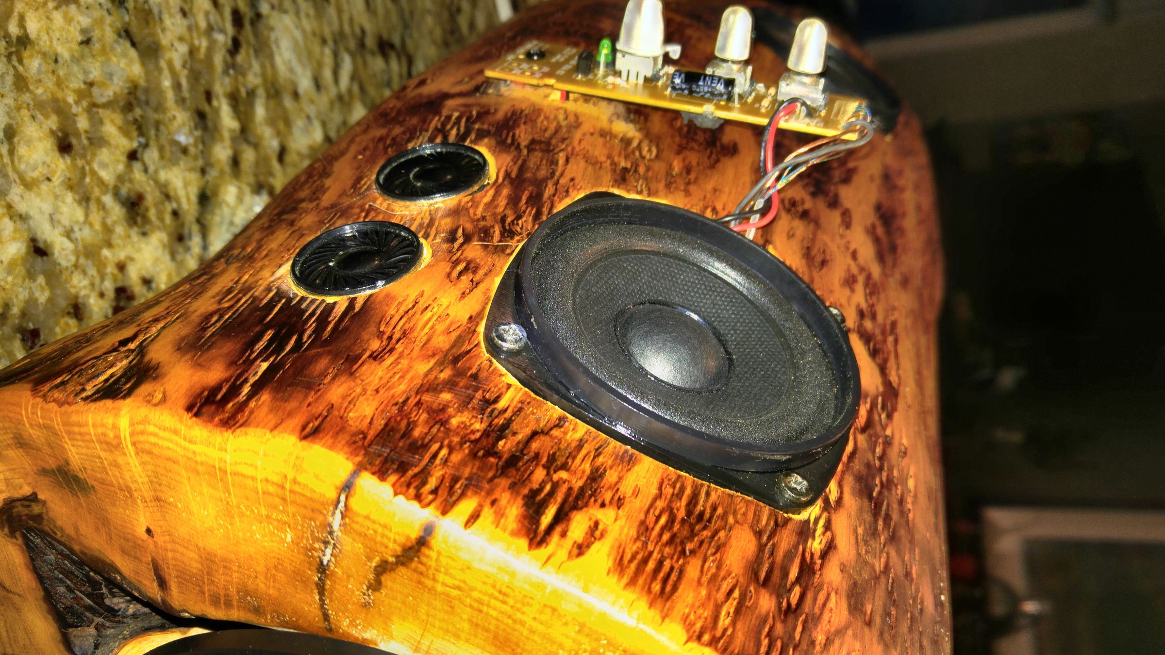 Log Computer Speaker : 6 Steps - Instructables