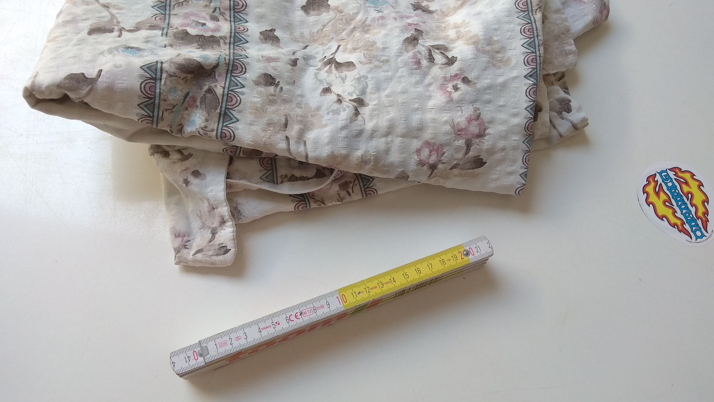 Easy Roof Window Curtain With Lego : 3 Steps - Instructables