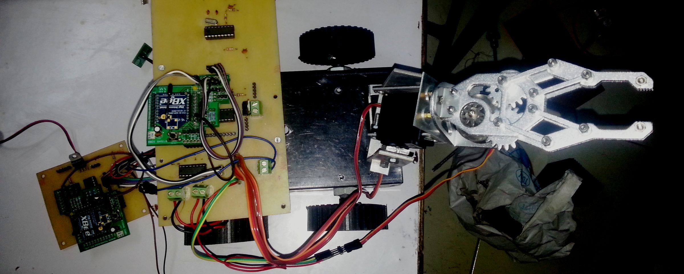 Accelerometer Controlled Robot (pickup and Place) : 6 Steps - Instructables